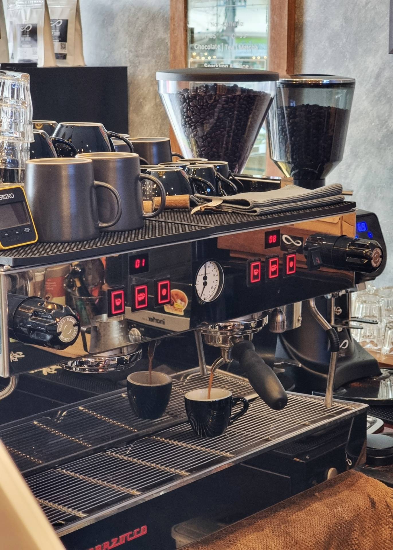 รีวิว The BARN Coffee Lab : Specialty Coffee Roasters - Hua Hin The ...