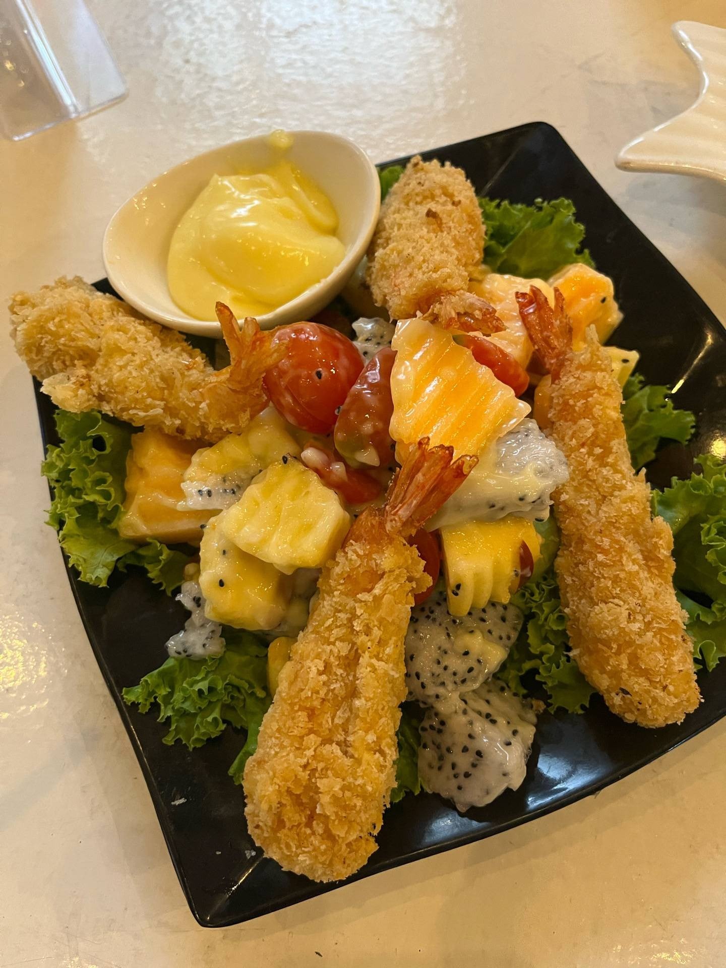 สลัดกุ้งทอด ร้าน อร่อย Together Restuarant & Karaoke