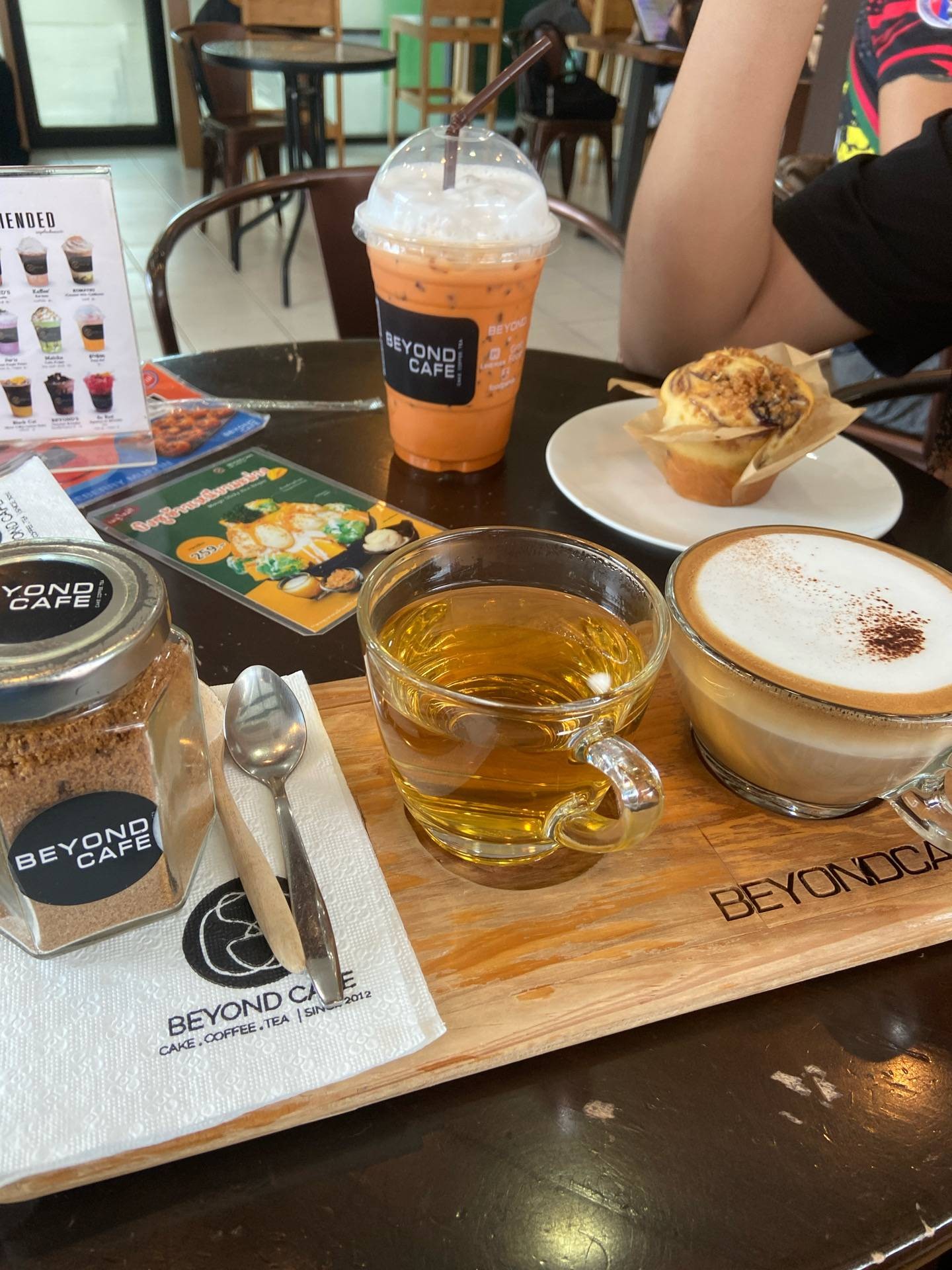 รีวิว BEYOND CAFE (บียอนด์ คาเฟ่ กาแฟ เค้ก) สาขาอาชีวะ - กาแฟที่อร่อย ...
