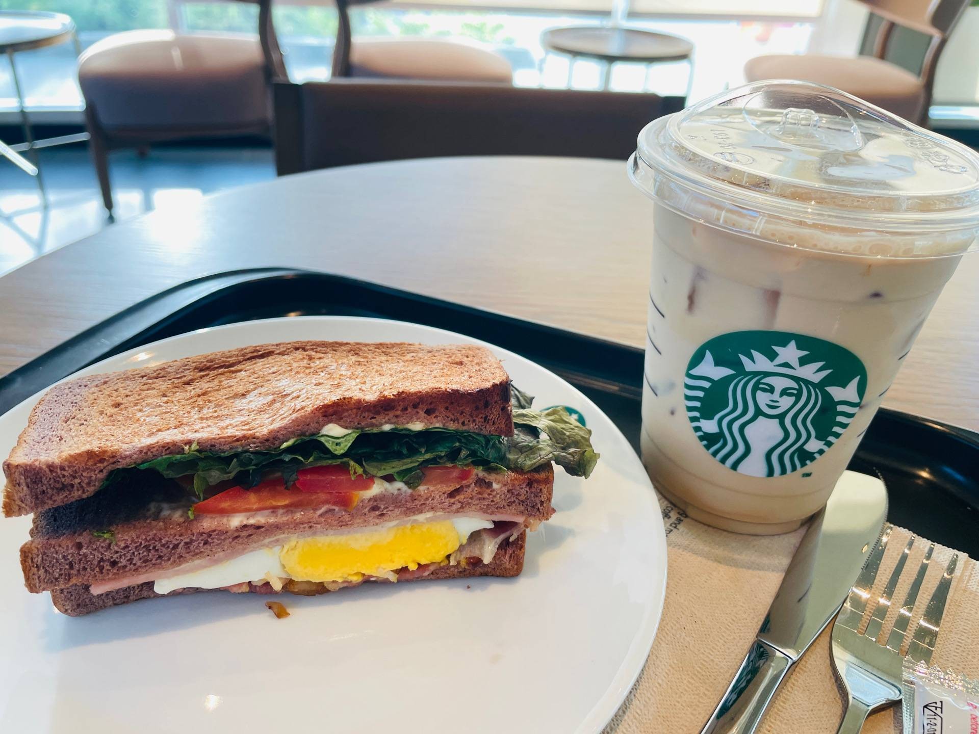 รีวิว Starbucks เนอวานา โพช กรุงเทพ กรีฑา - สาขาใหม่เหมือนคนจะไม่เยอะ ...