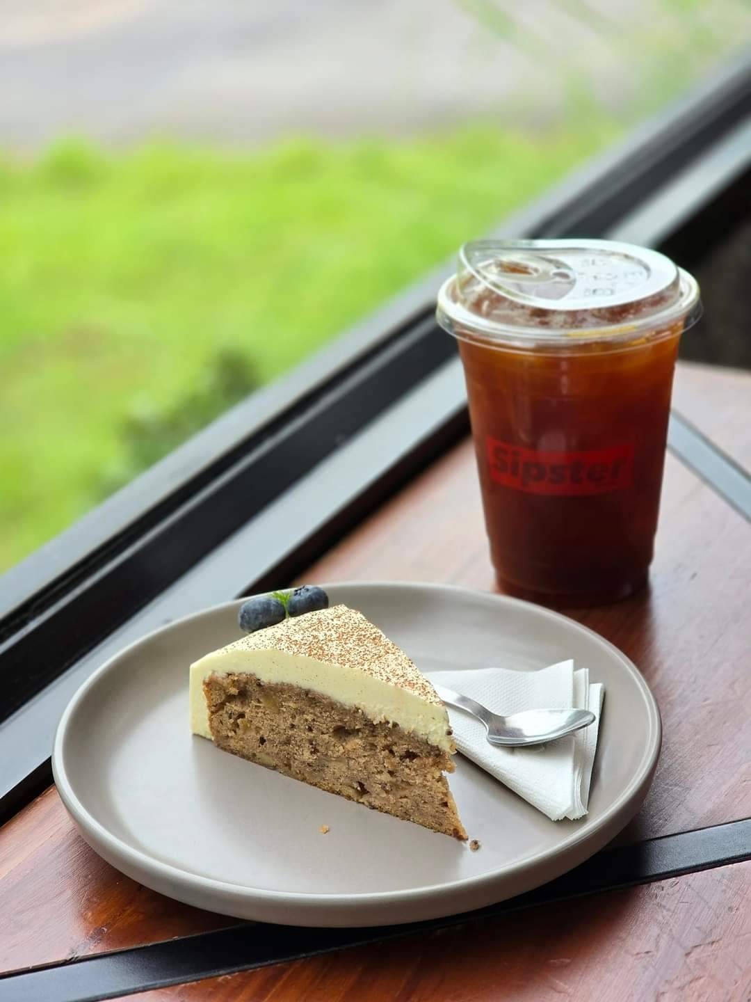 รีวิว Sipster Roaster - คาเฟ่วินเทจสไตล์ Country Home