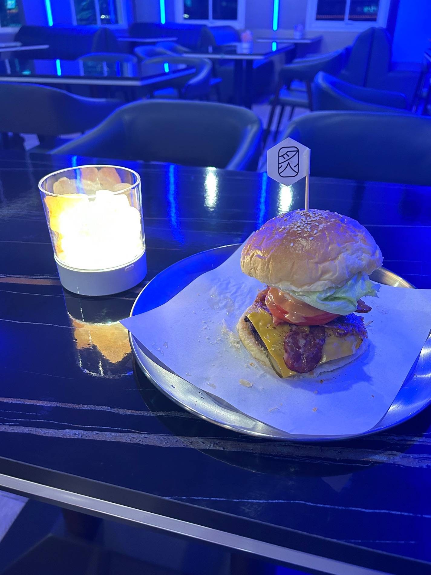 ร้าน 808 Burger&Bar | รีวิวร้านอาหาร