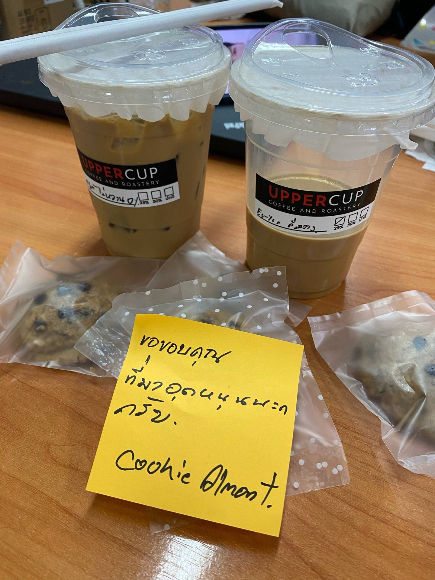 รีวิว UPPER CUP COFFEE - - กาแฟรสชาดดี แพคเกจดี มีคุกกี้แถมมาด้วย