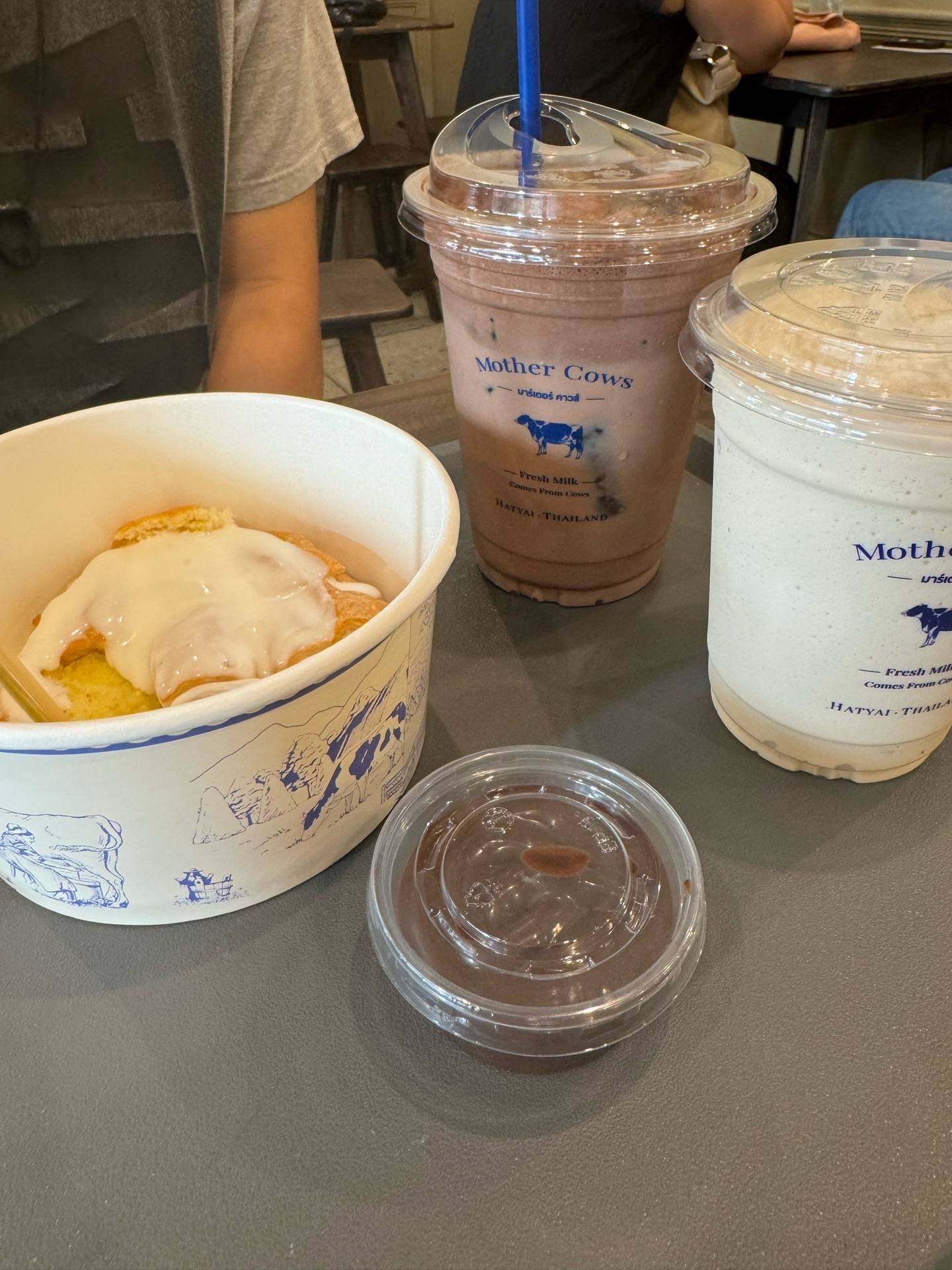 รูป Mother cows Hatyai