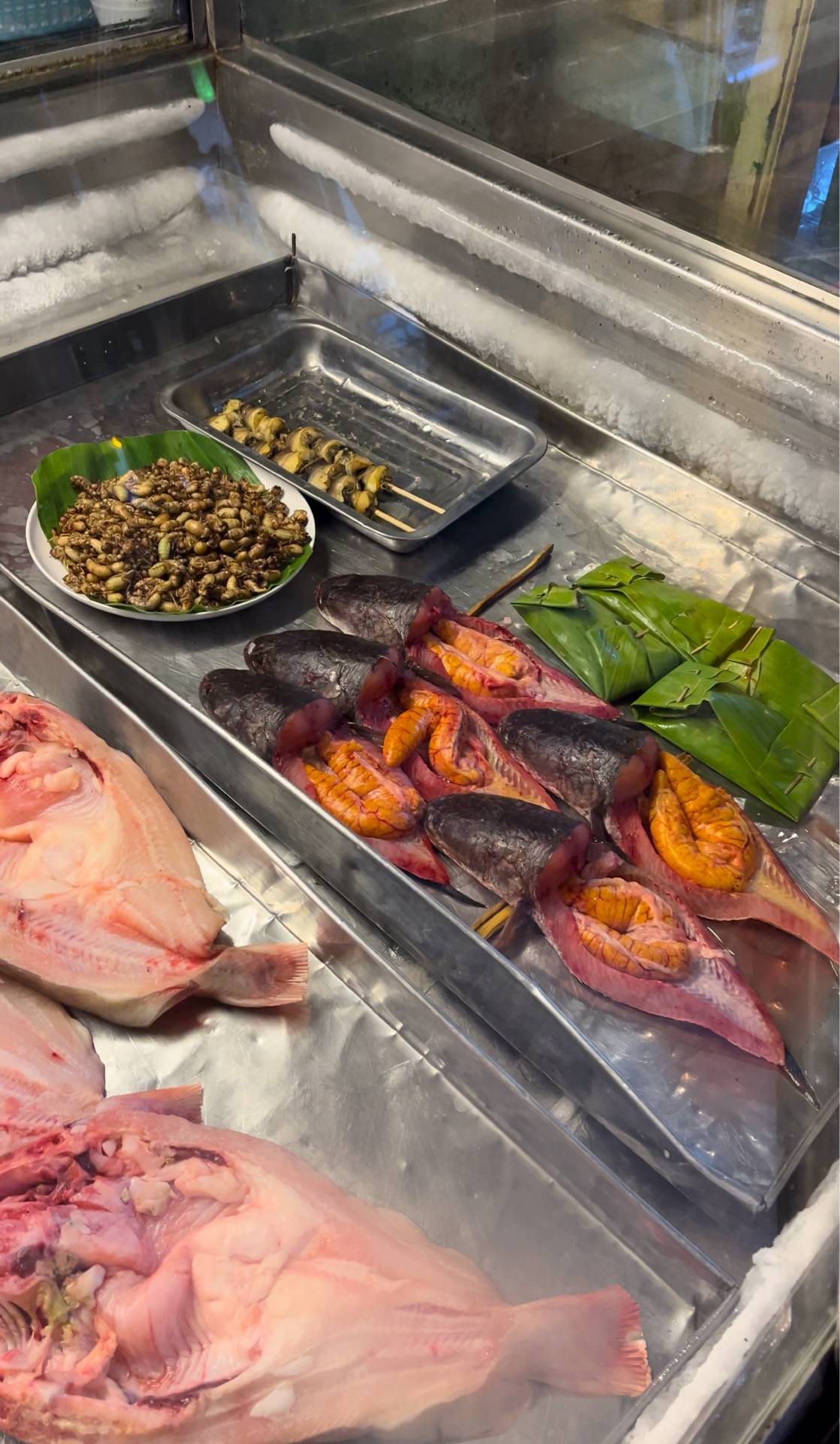 รูป ครกไม้ไทยลาว ลาดปลาเค้า