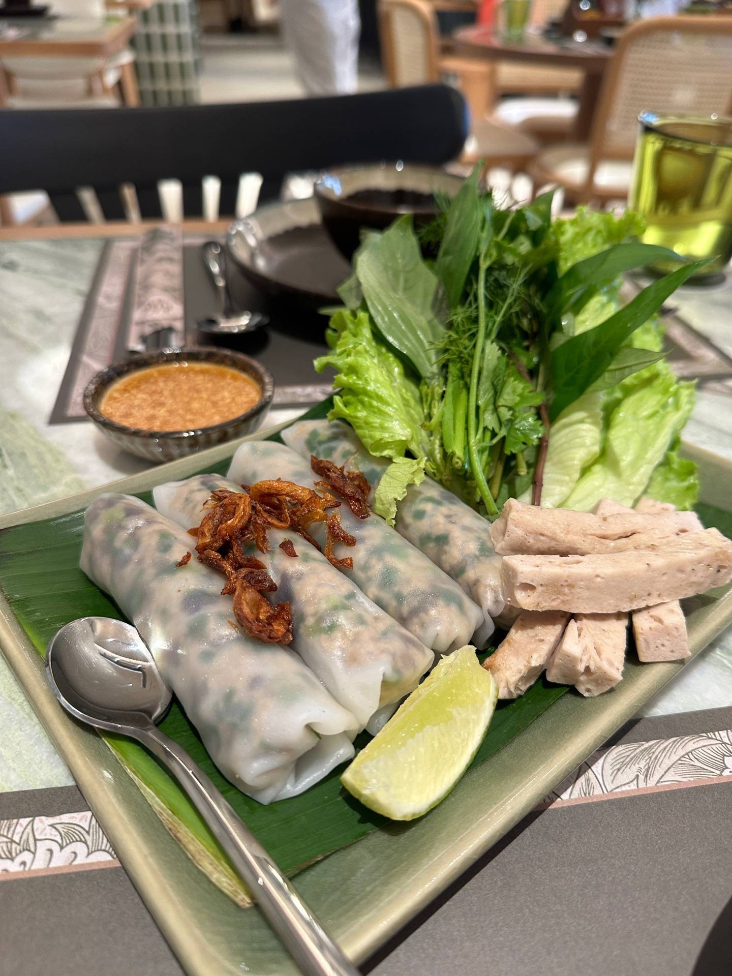 รูป KAO.PIAK.SEN.BKK Gaysorn Amarin