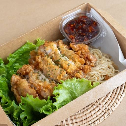 ร้าน Minua บะหมี่ไก่กรอบ สาขาไทรน้อย | รีวิวร้านอาหาร