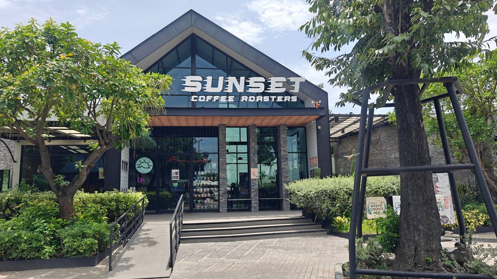 รีวิว Sunset Coffee Roasters - กาแฟในปั๊ม มันดีมาก