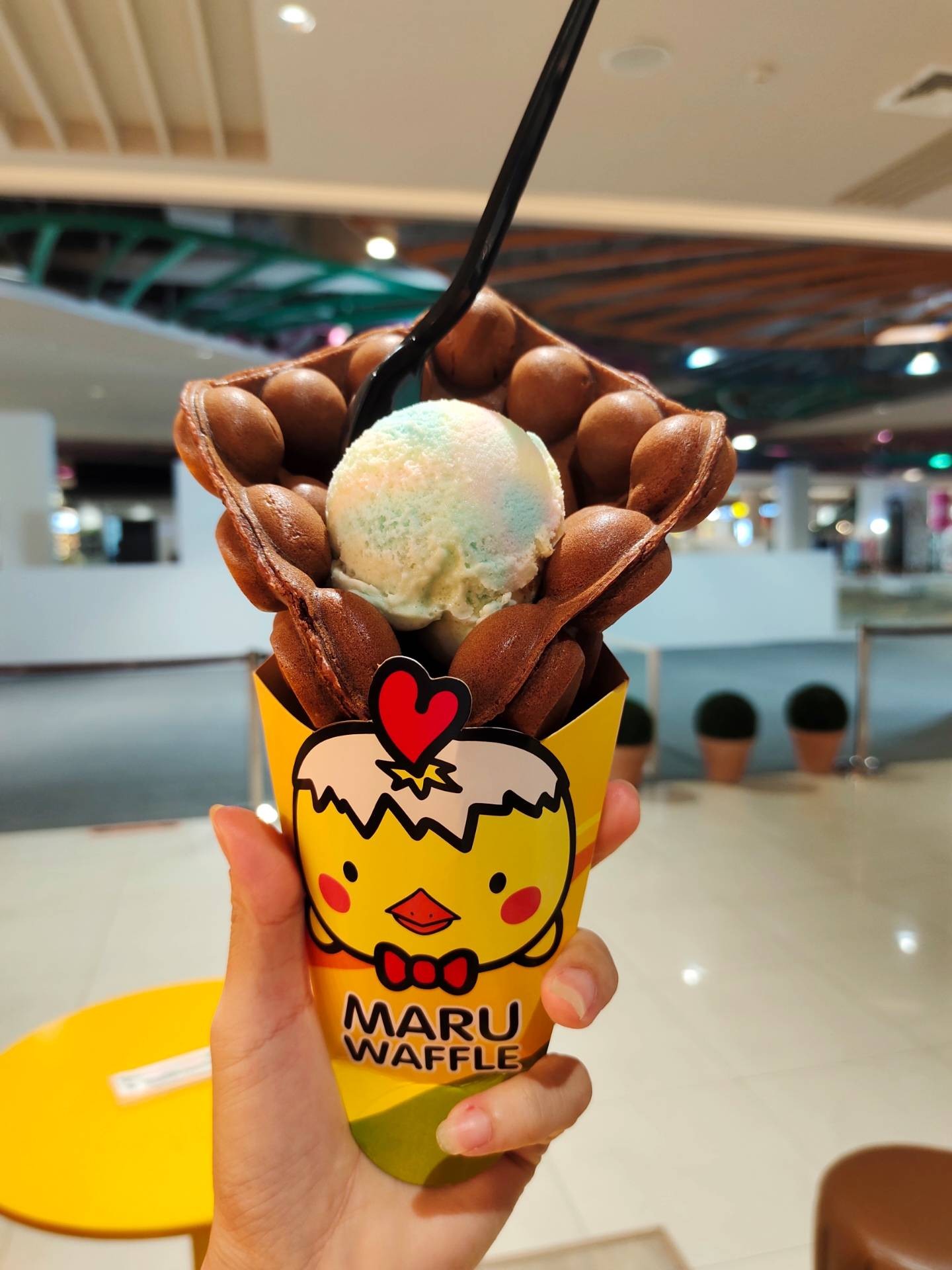 รีวิว Maru Waffle Paradise Park - วาฟเฟิลราคาแพงที่นานๆซื้อกินที