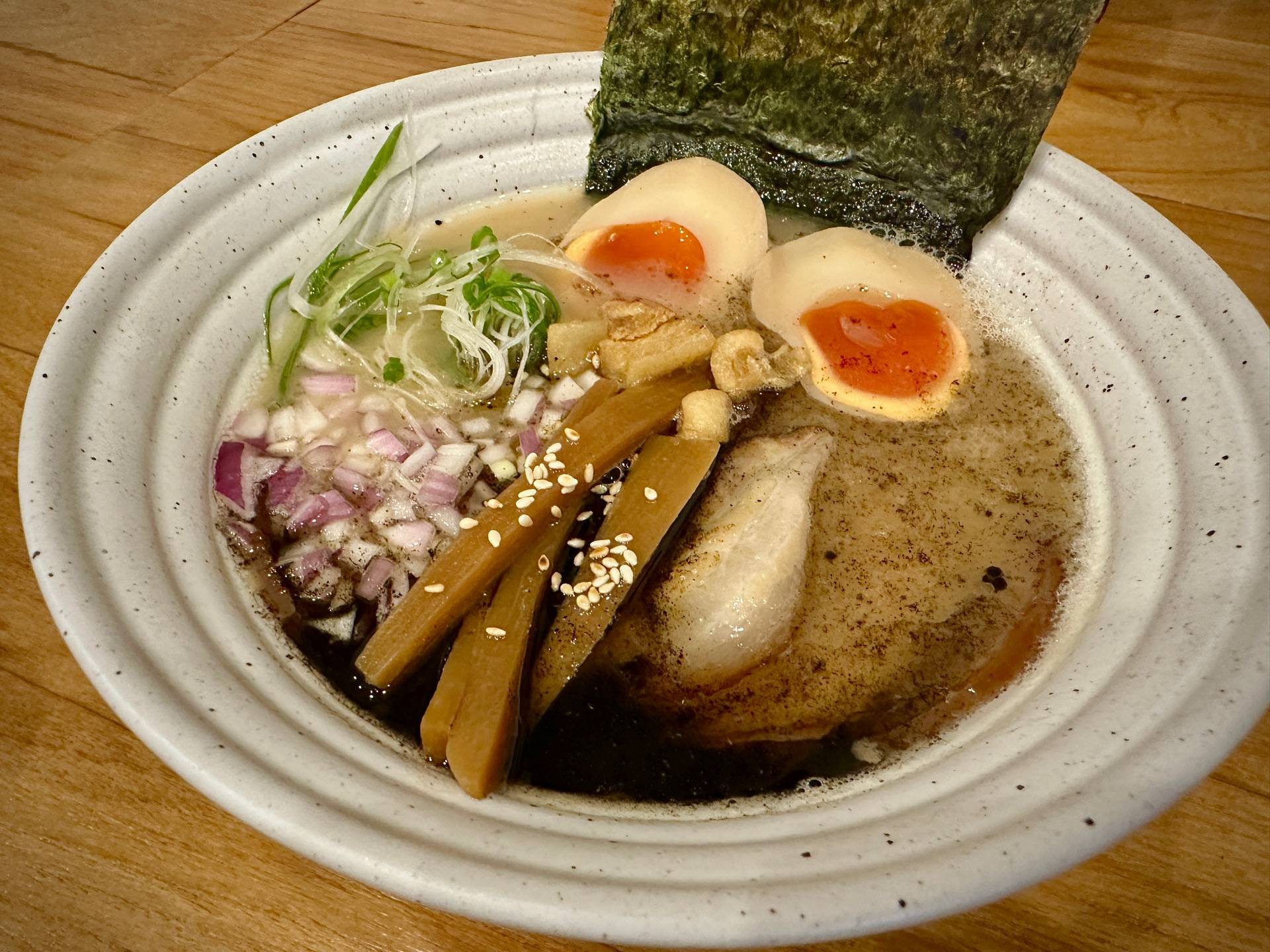 รีวิว SAMBAI RAMEN พุทธมณฑลสาย 2 - ราเมนโมเดิร์นคนเจนวาย มีซุปสไตล์ที่ ...