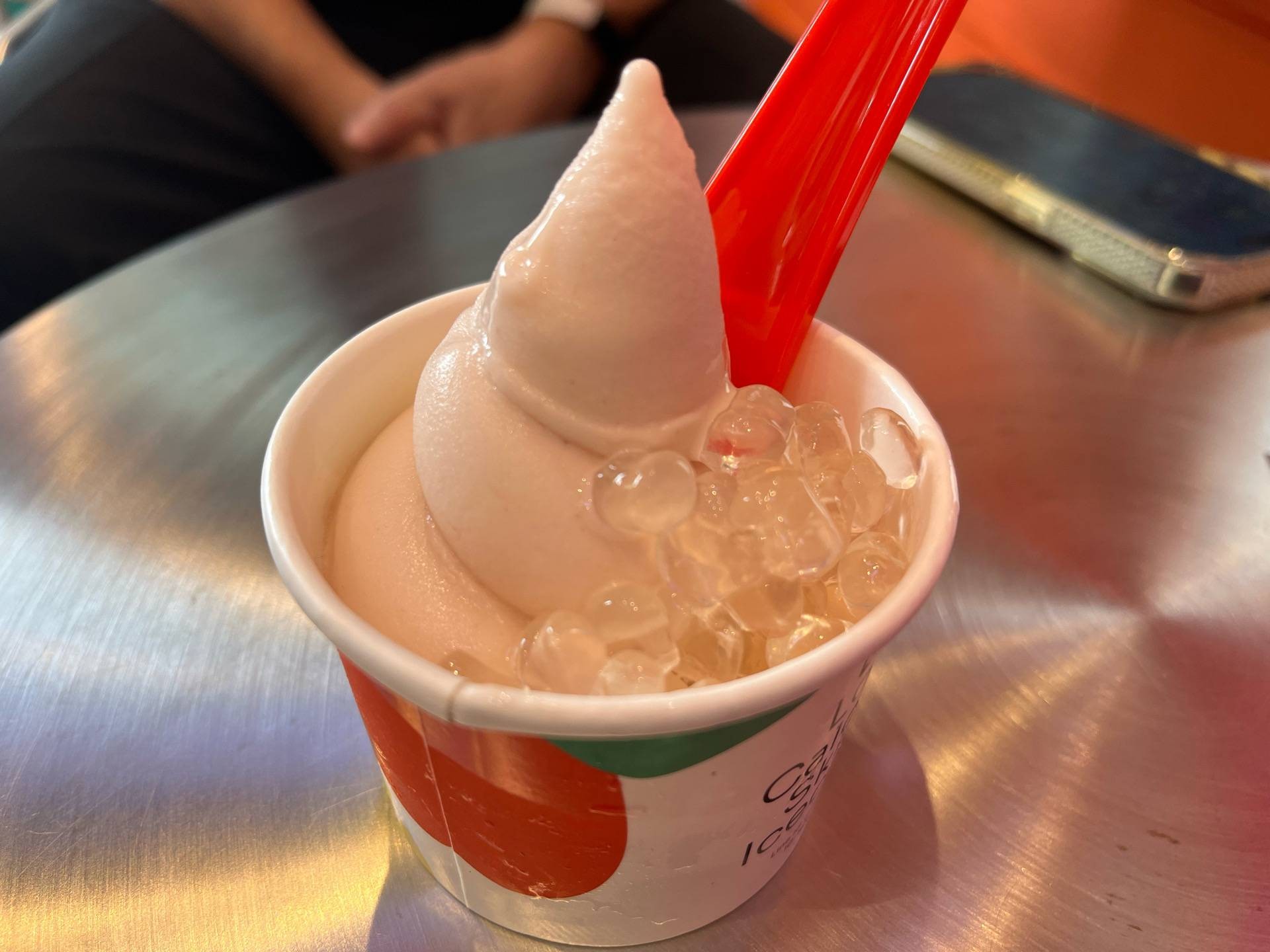 รีวิว Lele Juice Bar Central Eastville - แวะชิม Soft Serve รสมังคุด