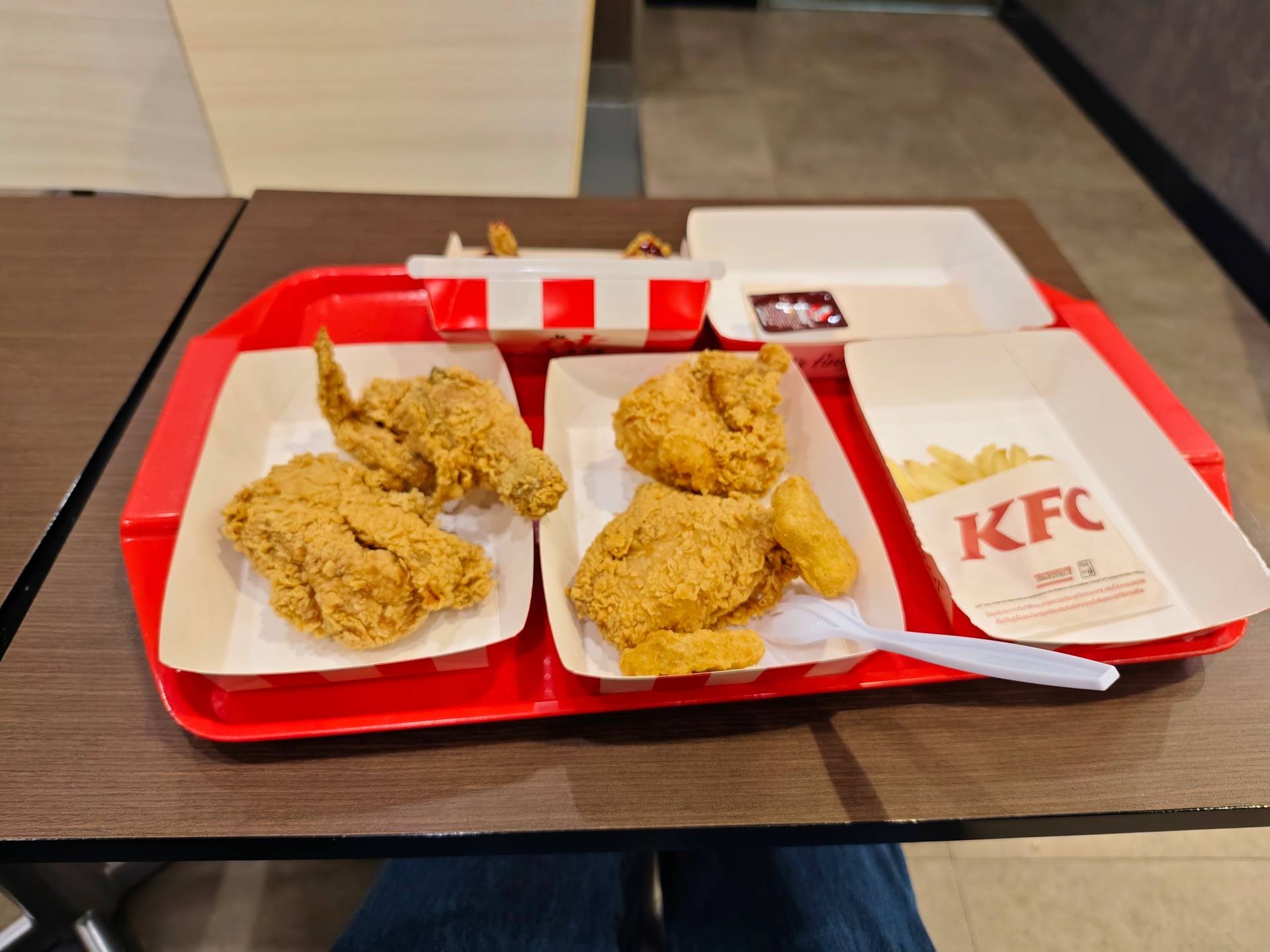 รีวิว KFC เทพารักษ์ 2 (ไดร์ฟทรู) - เรื่องความไวขอให้บอกKFCจัดให้