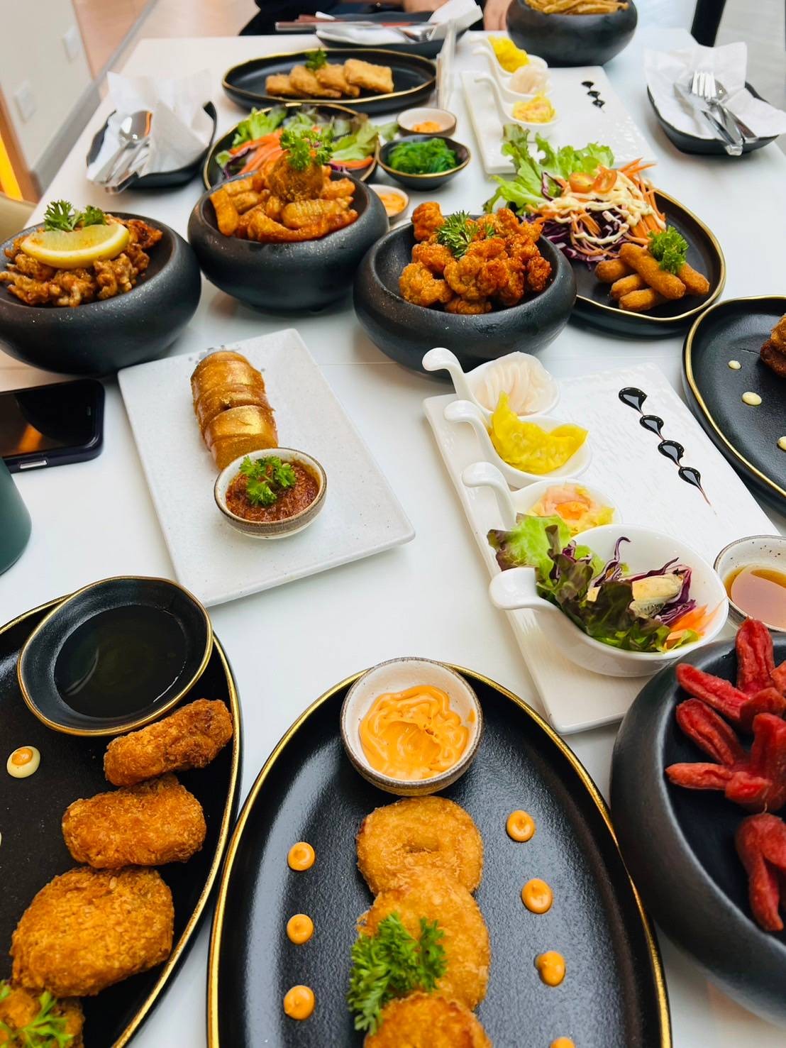 รีวิว Ginggai — Ram 49 (HALAL) รามคำแหง 49 - เพิ่งเคยเห็นไก่ทอดพ่นทอง ...