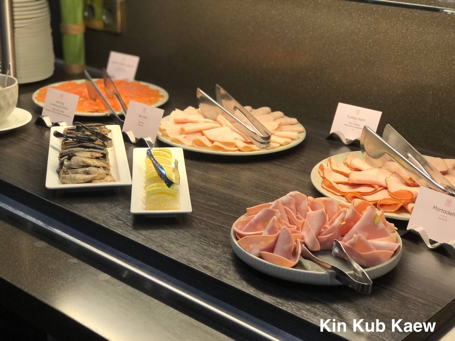 รีวิว Metropole Hotel by Semarah - Breakfast Buffets @ Metropole Hotel ...