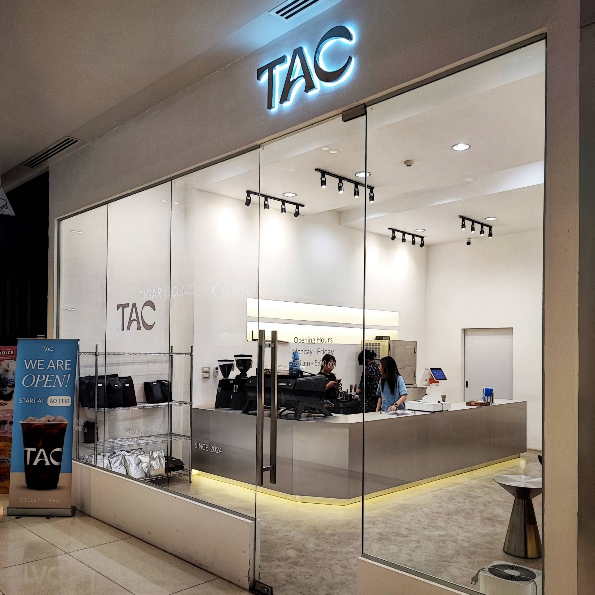 รีวิว Tac Coffee - - อีกหนึ่งร้านกาแฟ ใน AIA Sathon Tower