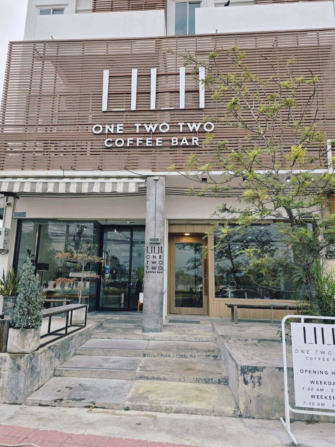 รีวิว One Two Two Coffee Bar ชลบุรี - กาแฟอร่อย ร้านเปิดเช้า เหมาะกับ ...