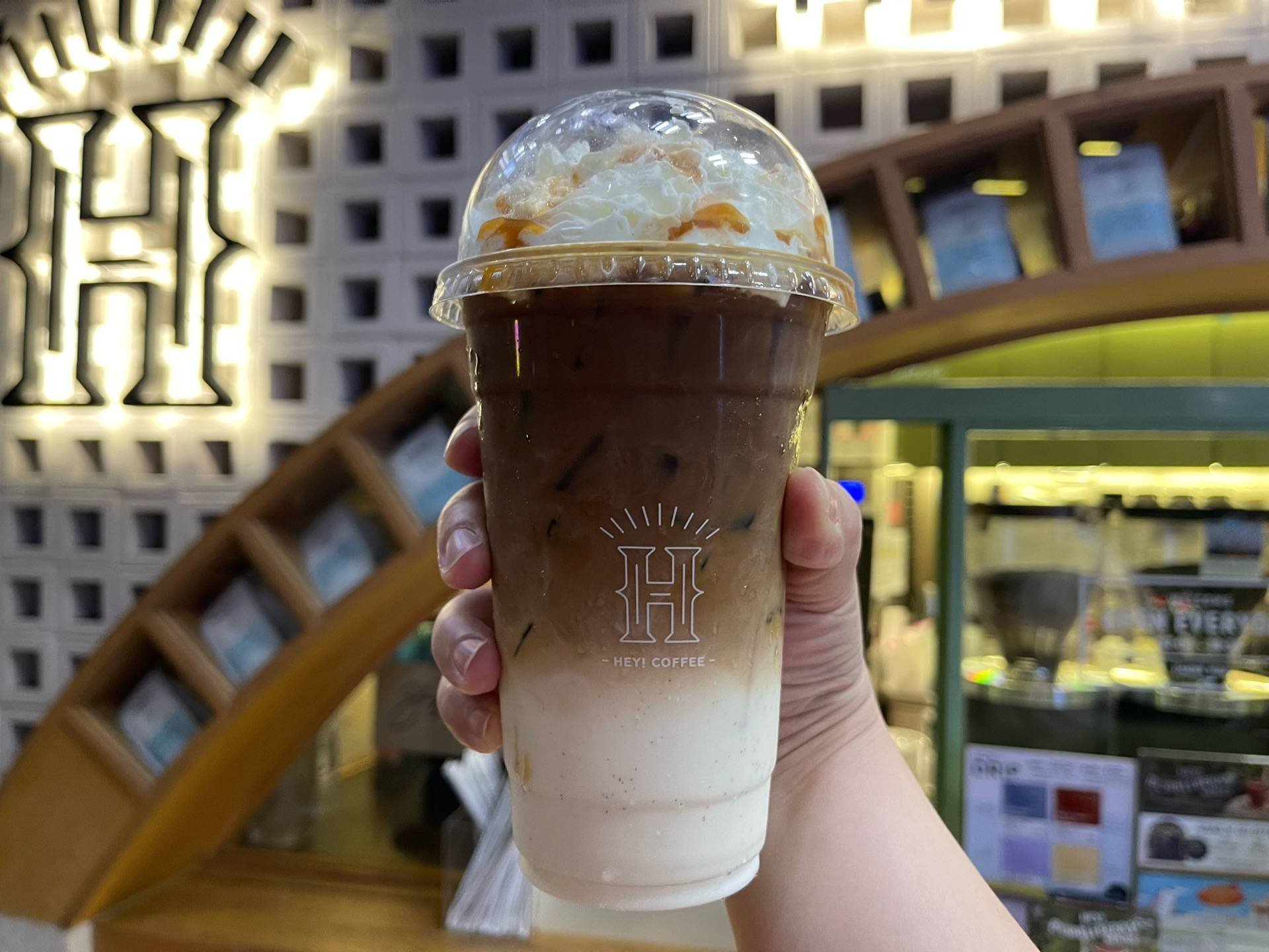 รีวิว HeyCoffee MRT Sukhumvit - เครื่องดื่มหลากหลาย ราคาไม่แรง