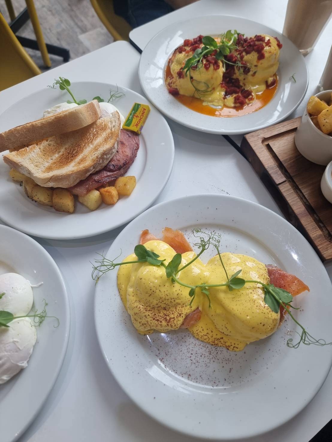 รีวิว Cafe YOLK - Cafe Yolk Reading