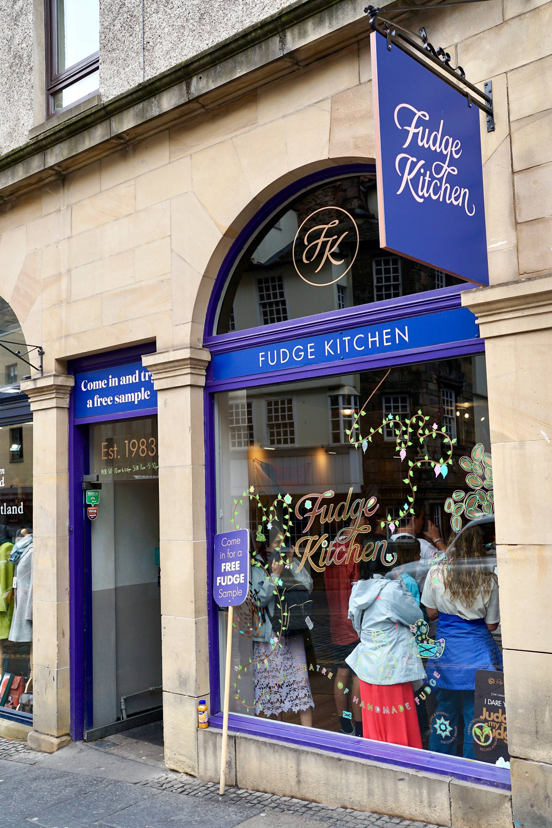 รีวิว Fudge kitchen Edinburgh - “ Fudge kitchen Edinburgh ” ขนมหวาน ...