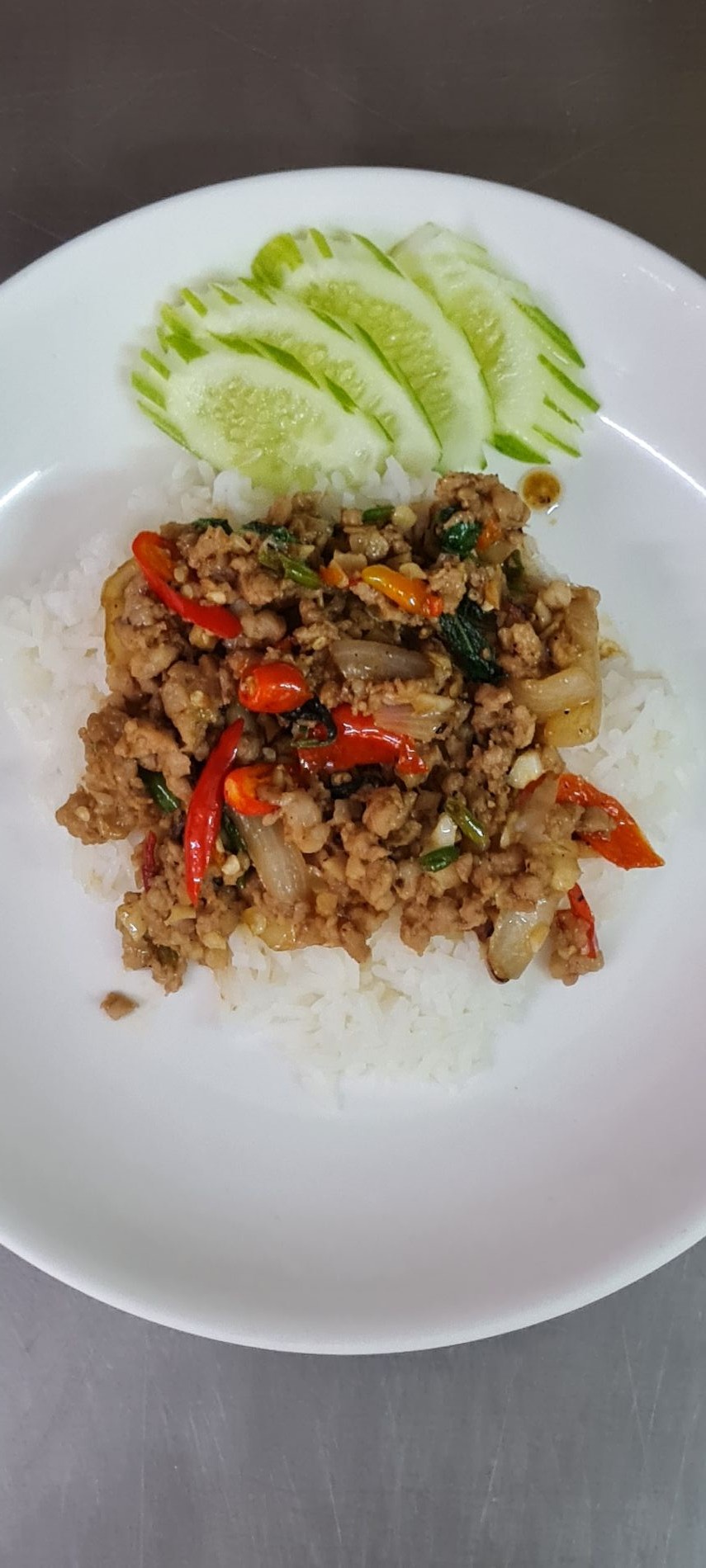 ร้าน ครัวไทยญาดาAeiou อาหารตามสั่ง หลักหก | รีวิวร้านอาหาร
