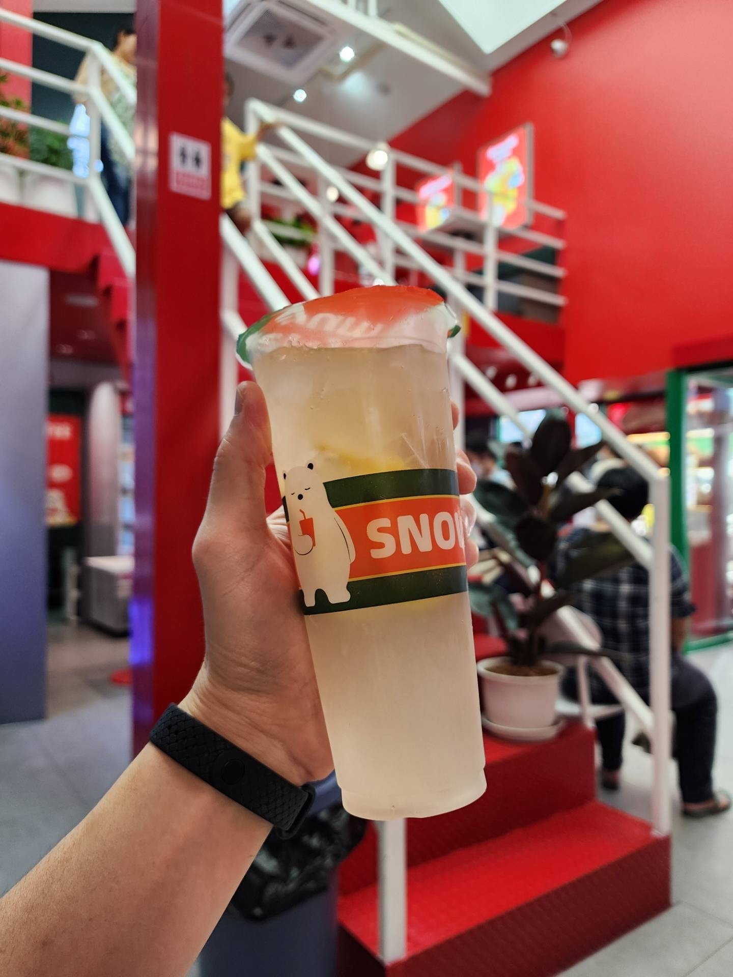 รีวิว Snowtee ตลาดวังหลัง - ร้านชา ไอติม จากจีน นั่งเย็นๆ มีห้องน้ำบริการ