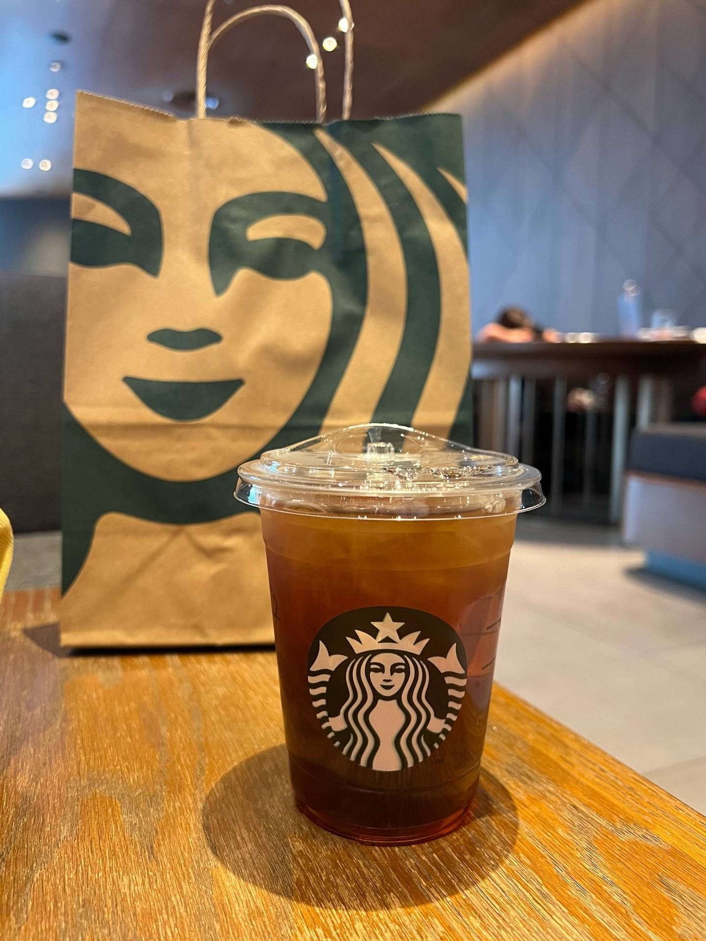 รีวิว Starbucks สเปล ชั้น 1 - Starbucks Reverse Coffee @Zpell