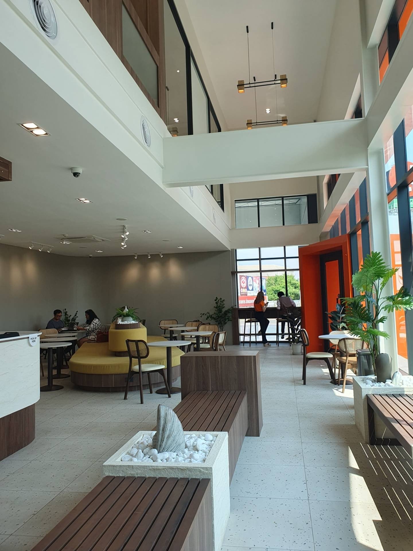 รูป LOBBY Cafe & Workspace สันติพร โฮลเซล