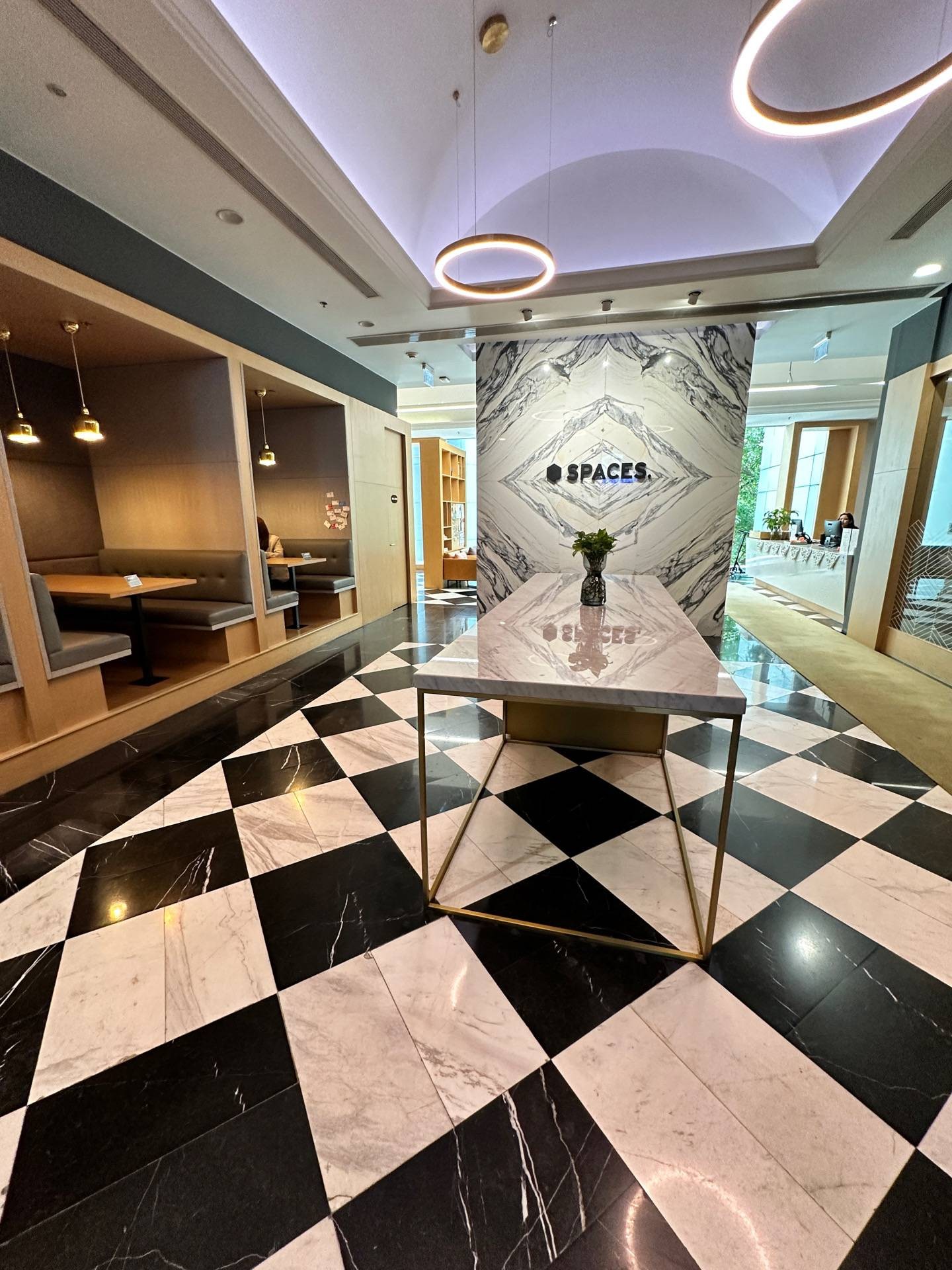 รีวิว Sweetless Cafe - Matcha & Coffee Empire Tower - ร้านกาแฟสเปเชียลตี้ร้านหนึ่งในเอ็มไพร์ทาวเวอร์