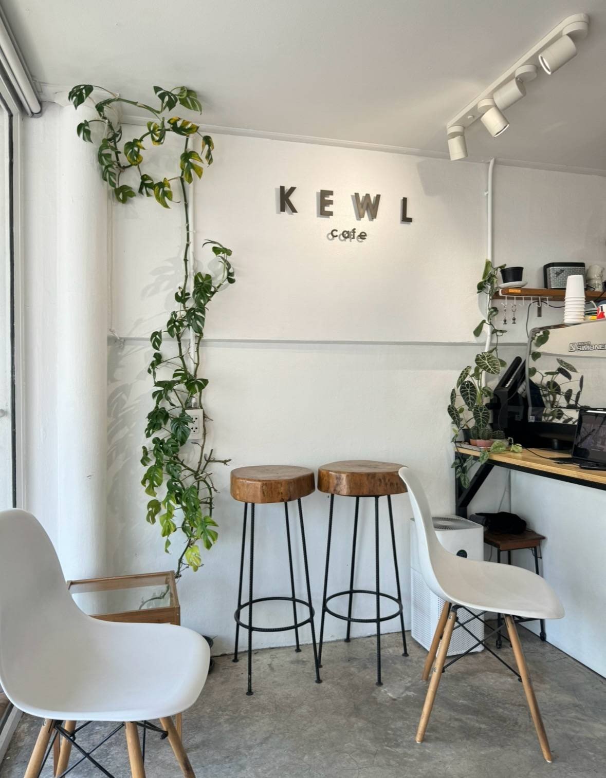 รีวิว KEWL cafe รามคำแหง 118 - Kewl Cafe🧡