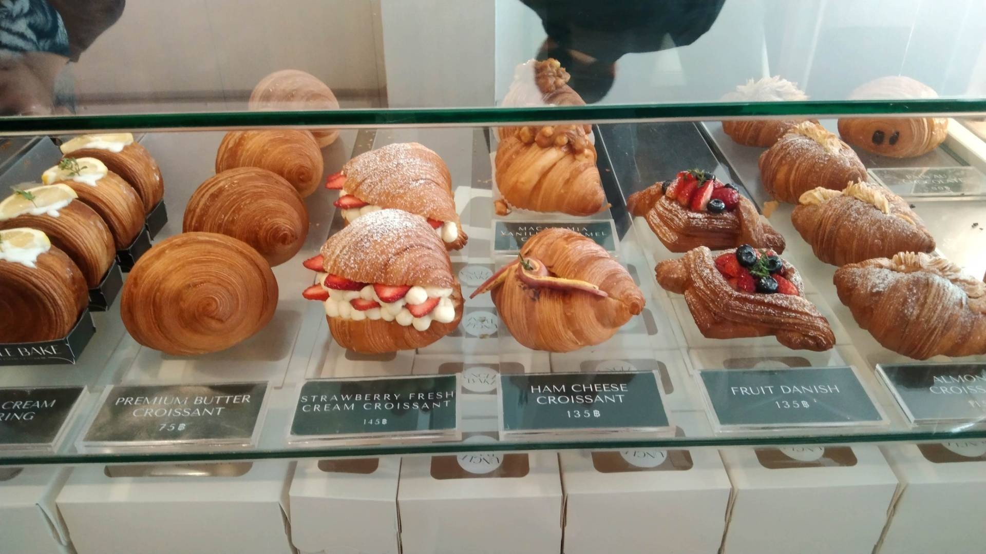 รูป Uncle Bake coffee pastry & viennoiserie