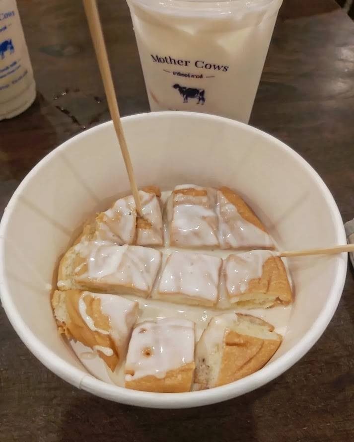 รูป Mother Cows บรรทัดทอง