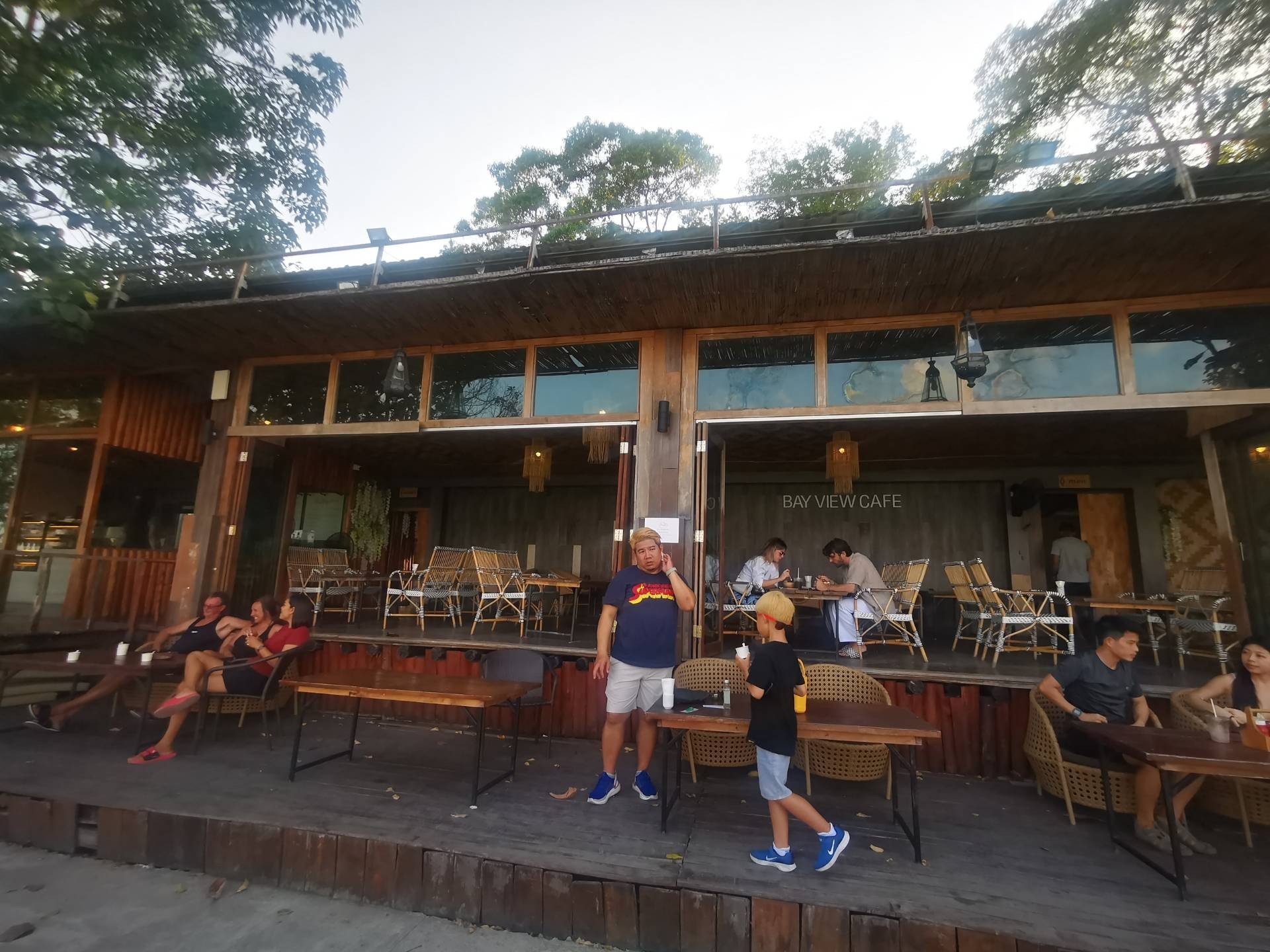 รีวิว Bay View Cafe เสม็ดนางชีบูทีค Bay View Cafe เสม็ดนางชีบูทีค - จุด ...