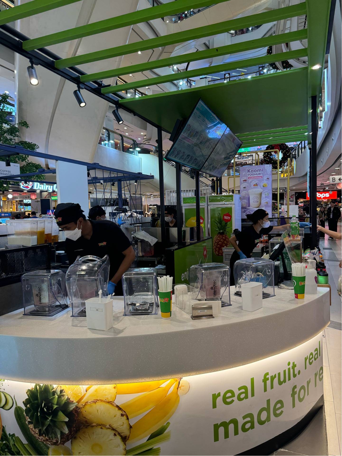 รีวิว Boost Juice Bars Central Rama 9 - Boost Central Rama 9