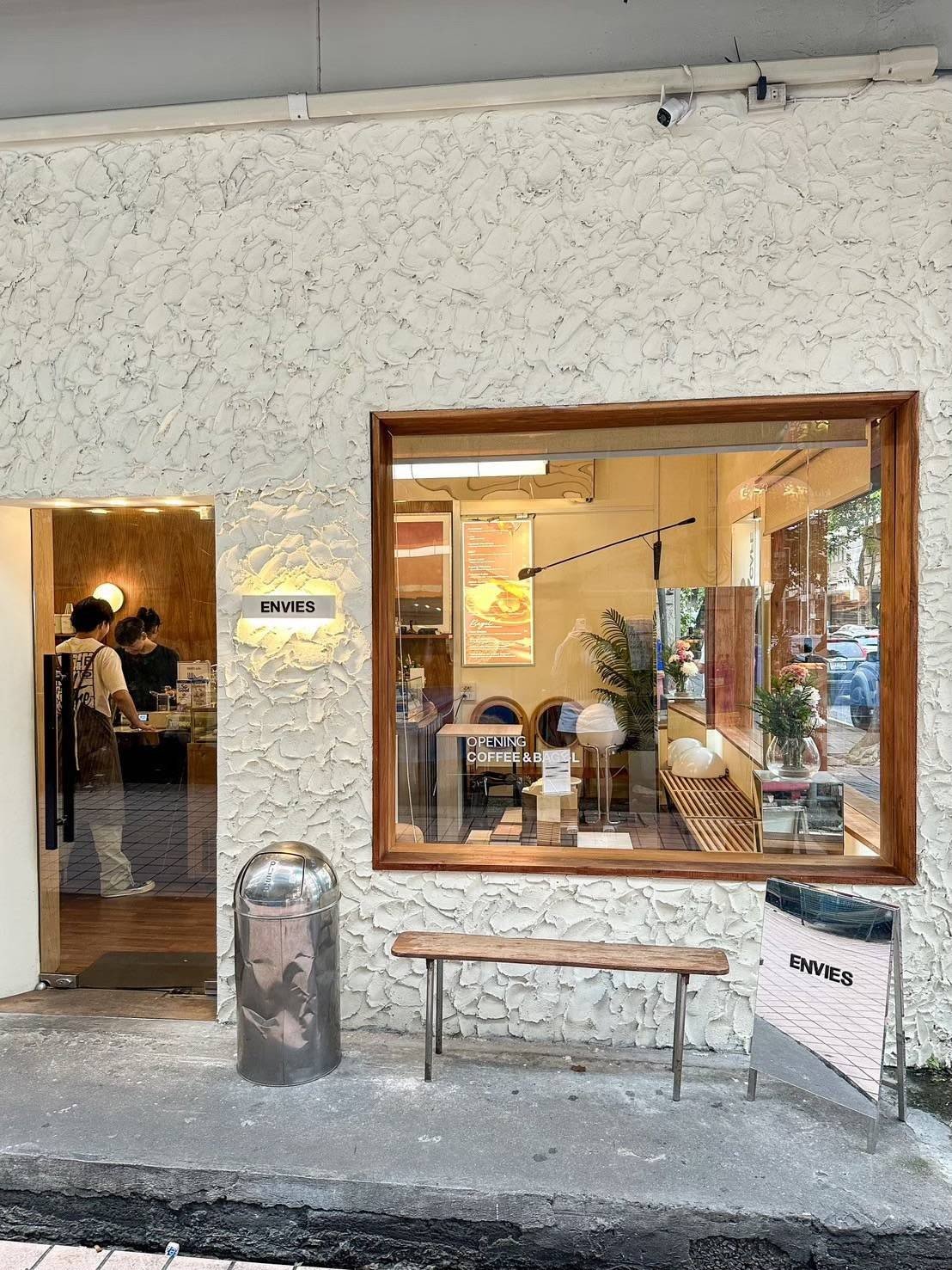 รีวิว ENVIES cafe ถนนเจริญกรุง - เครื่องดื่ม อร่อยเข้มข้นมาก!