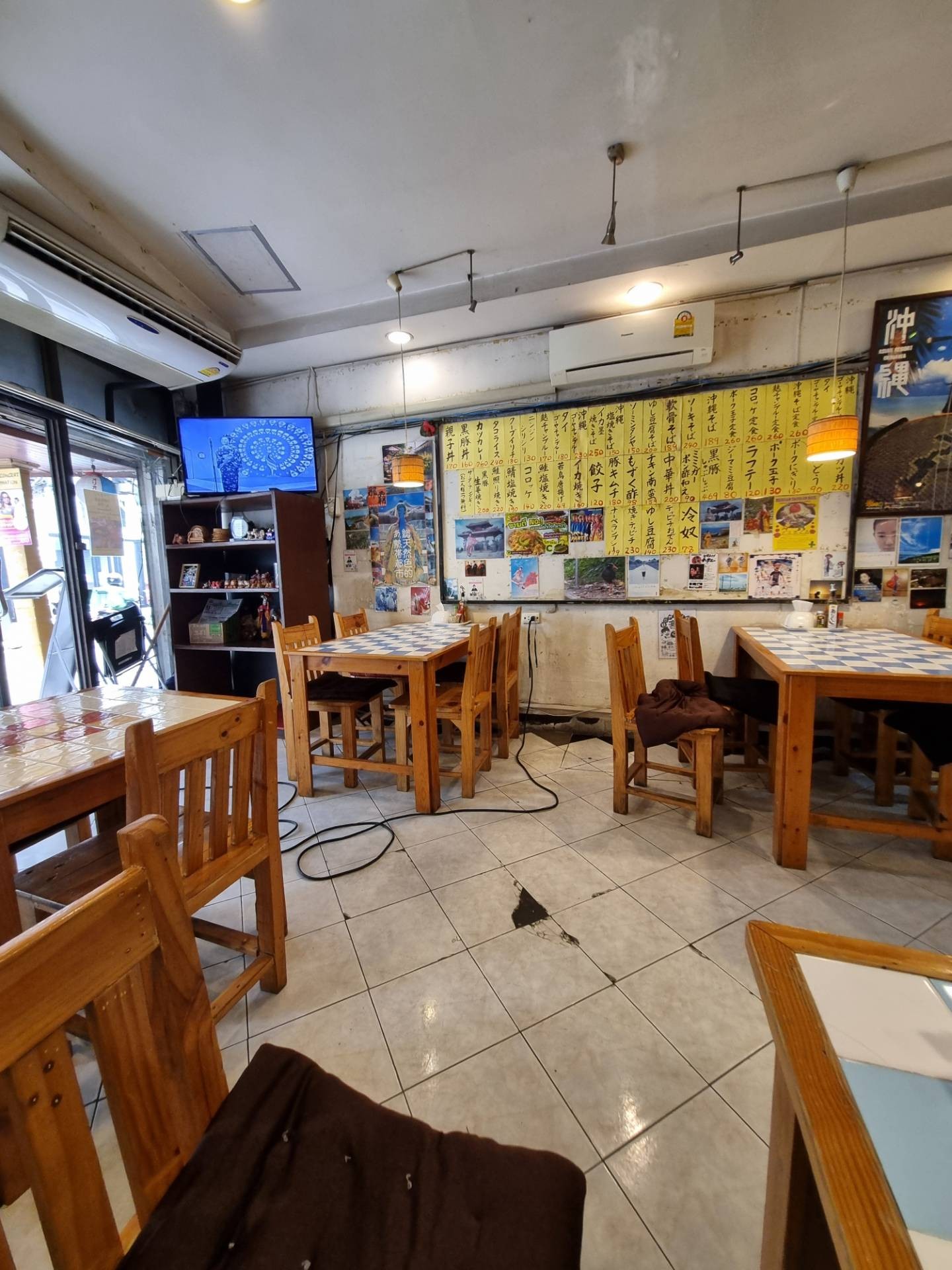 รูป Okinawa restaurant Kinjo สุขุมวิท 69