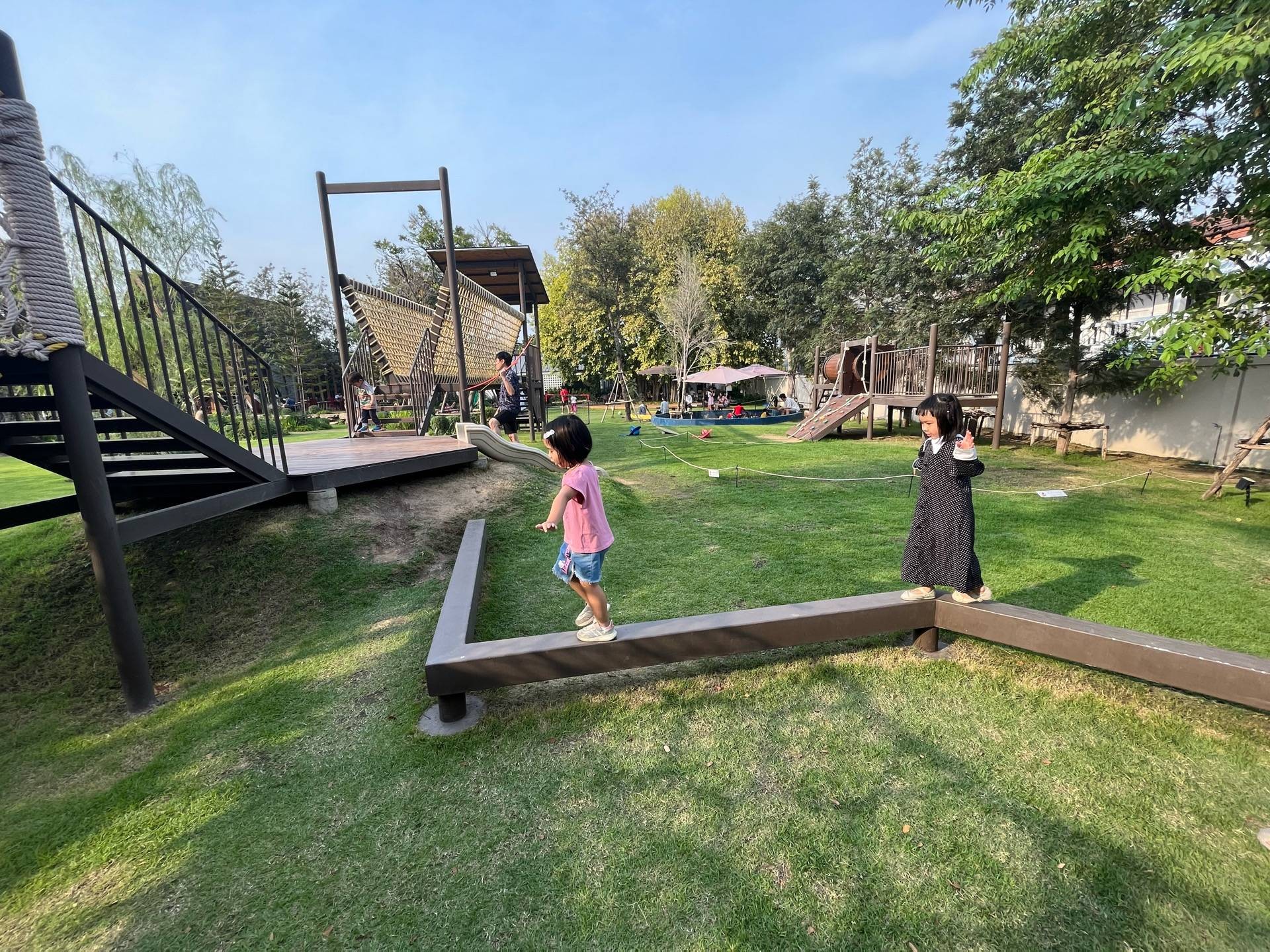 รีวิว Kenora Park N Play - - สวนสวย เด็กๆชอบมาก