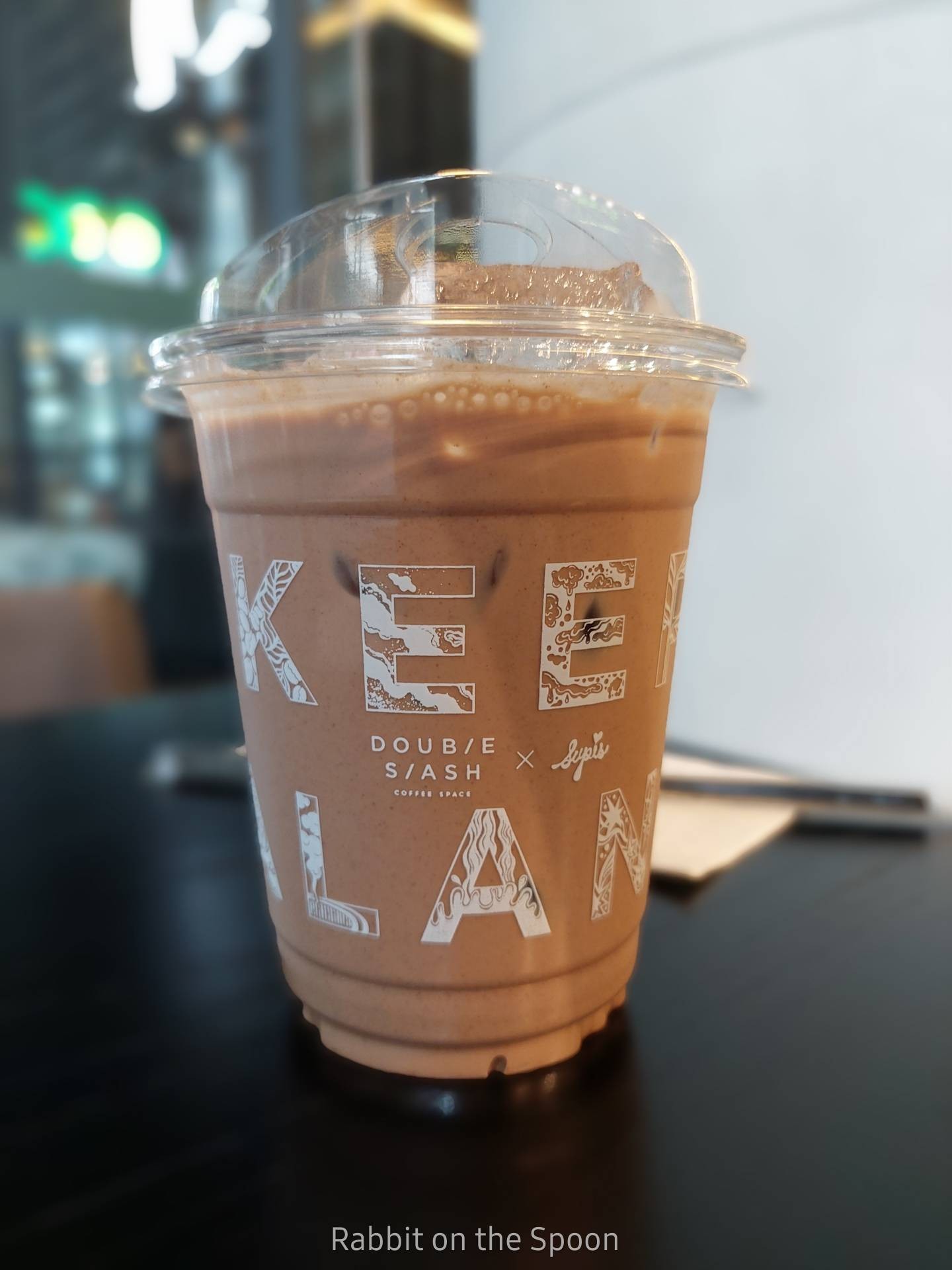 รีวิว DOUBLE SLASH // COFFEE SPACE ICS - ร้านเก๋ๆโทนดำ เครื่องดื่มอร่อย
