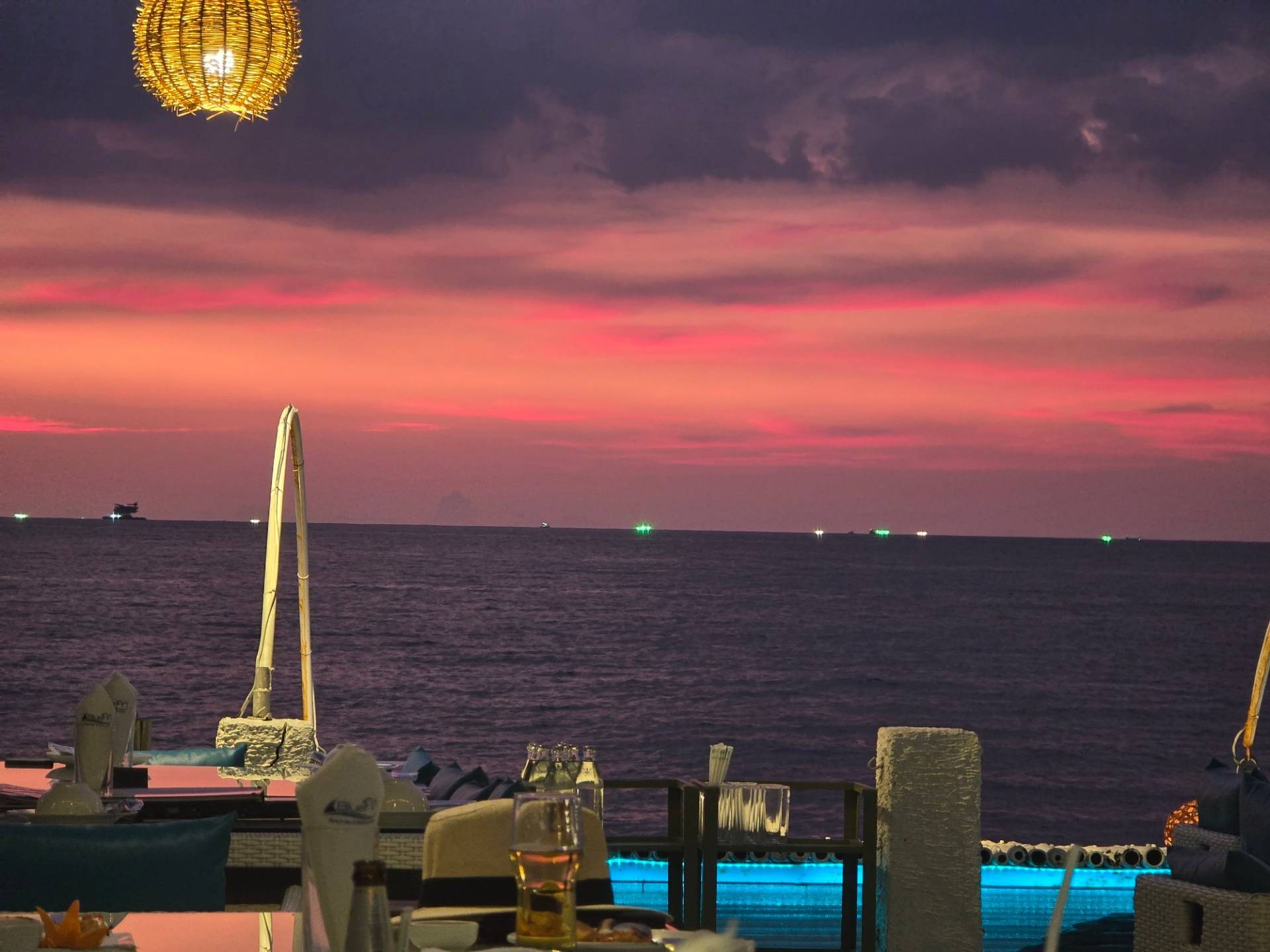 รูป BlueFin Beach Bar & Restaurant