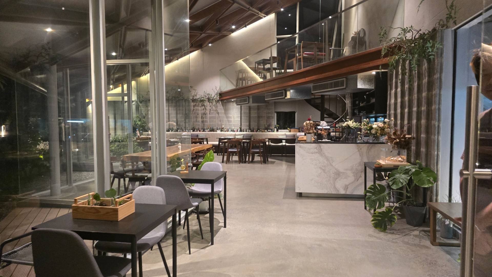 รูป Home Ground Cafe and Restaurant