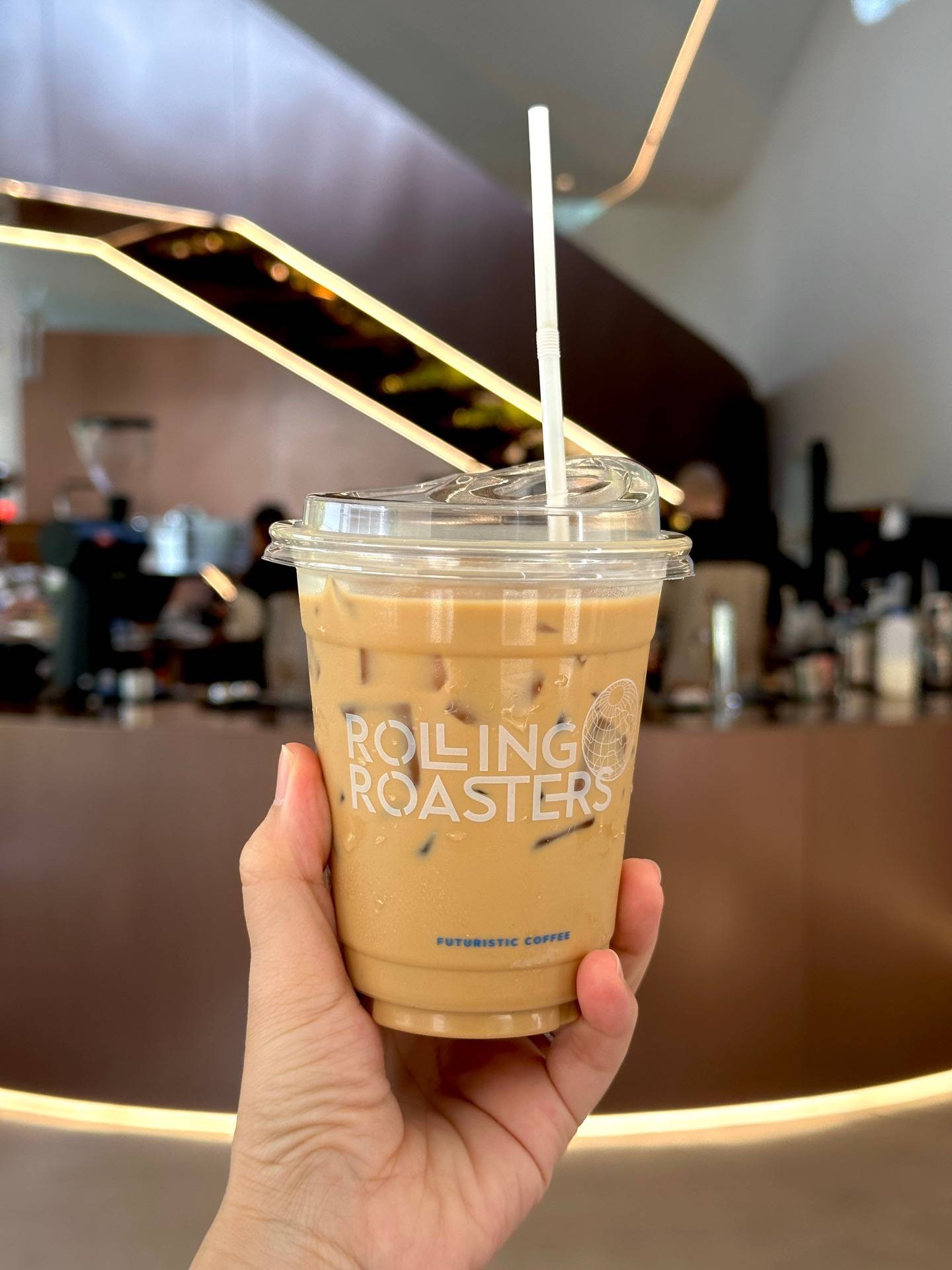 Iced Latte ร้าน Rolling Roasters ROLLING ROASTERS