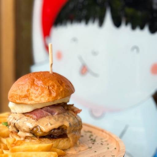 ร้าน ปิดกิจการ Gus Burger และ ข้าวแกงกะหรี่ญี่ปุ่น ปากซอยทุ่งมังกร 10 ...