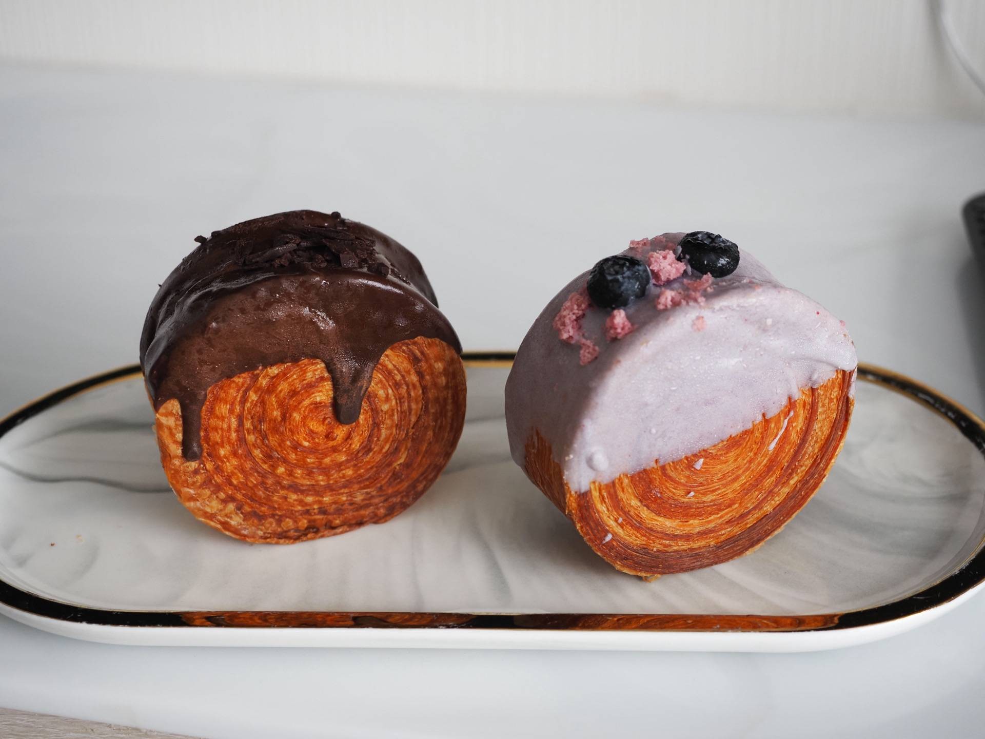 รีวิว Midwinter Green - Timbering croissant ครัวซองต์ ทรงกลม