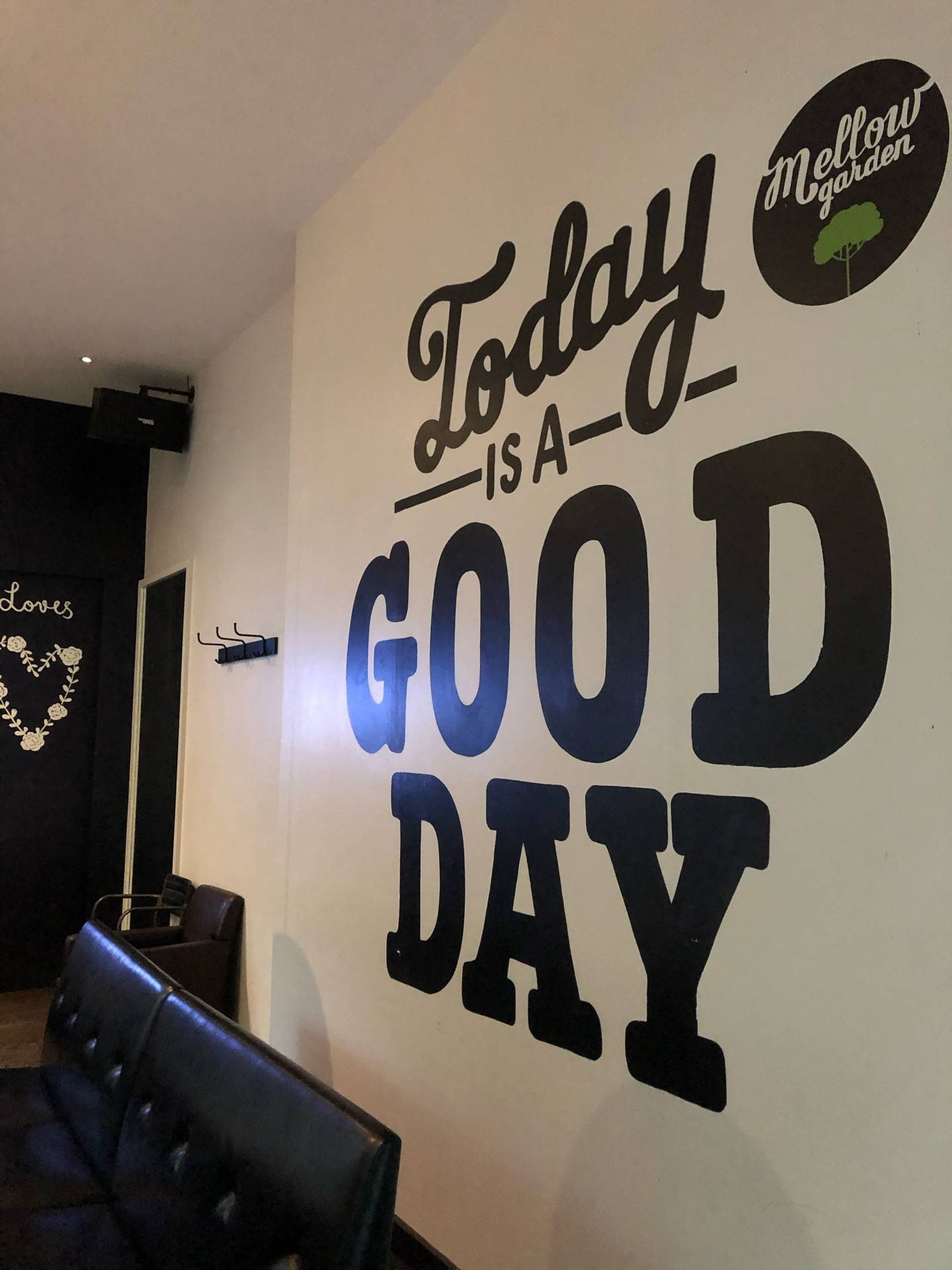 รีวิว Mellow Garden Restaurant - Mellow Garden Restaurant & Bakery