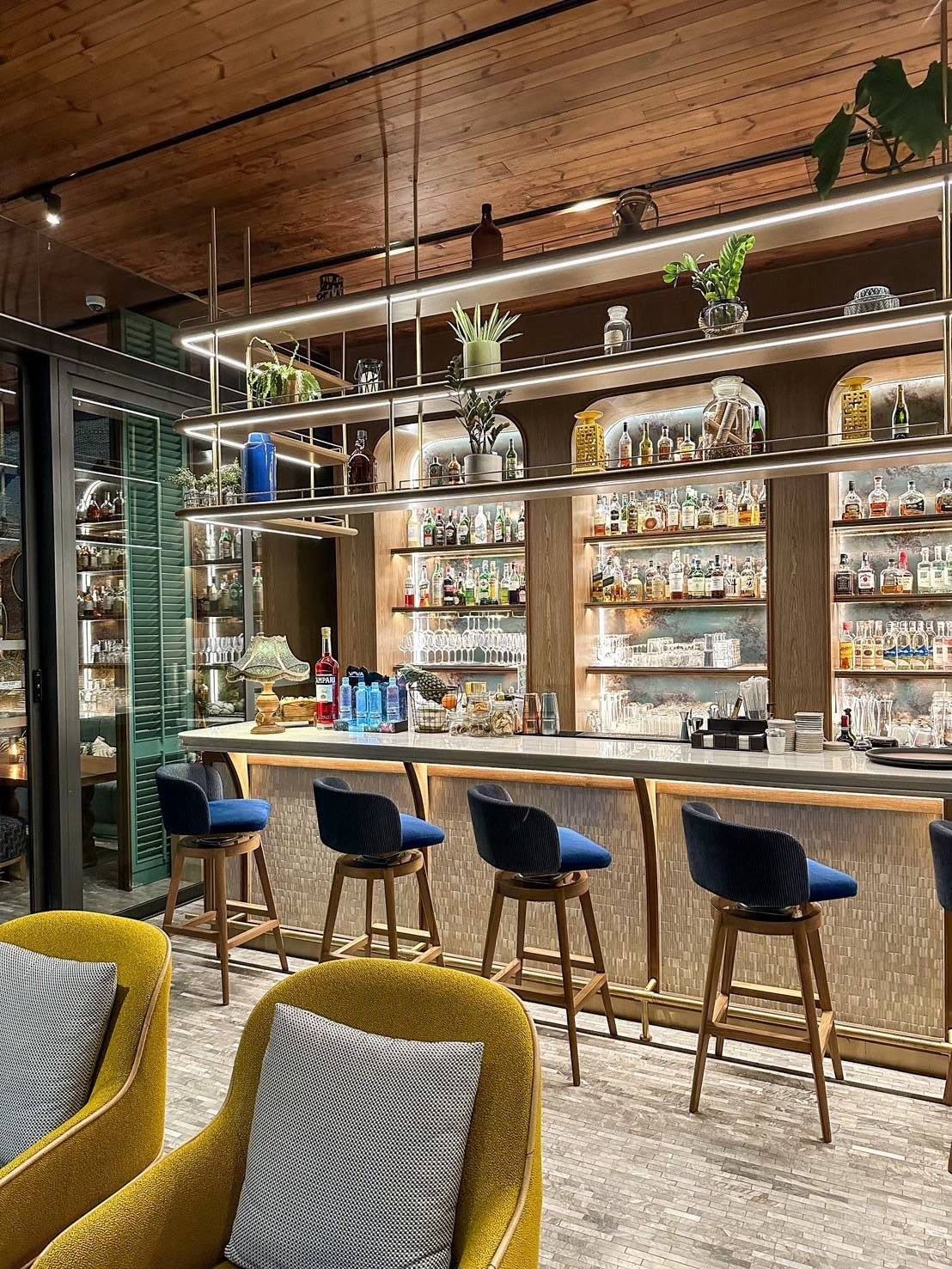 รูป Ad Lib Restaurant สุขุมวิท