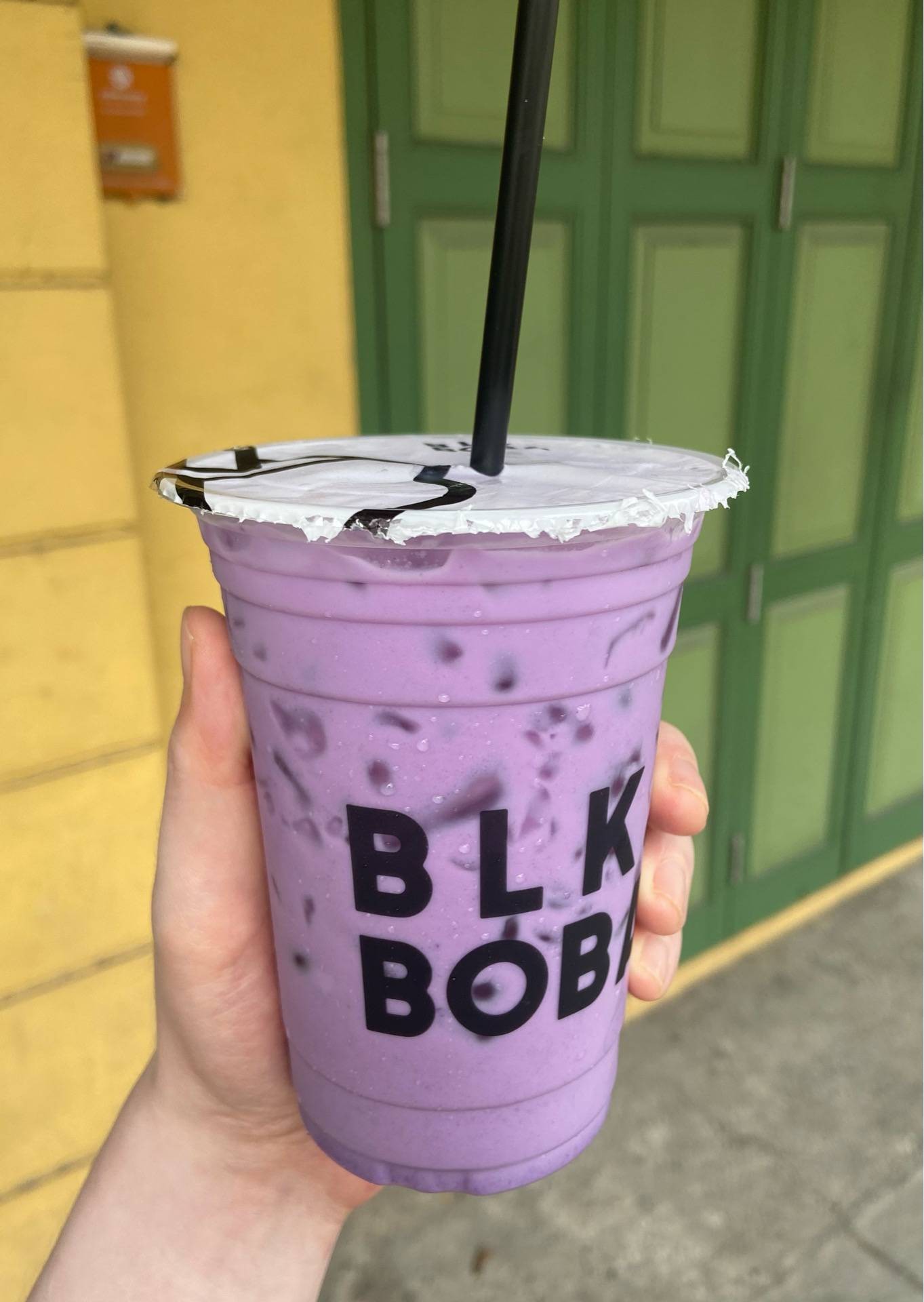 รีวิว BLK .BOBA ชานมไข่มุกออร์แกนิค แยกแม้นศรี - มันม่วงนมสด Garlic ...