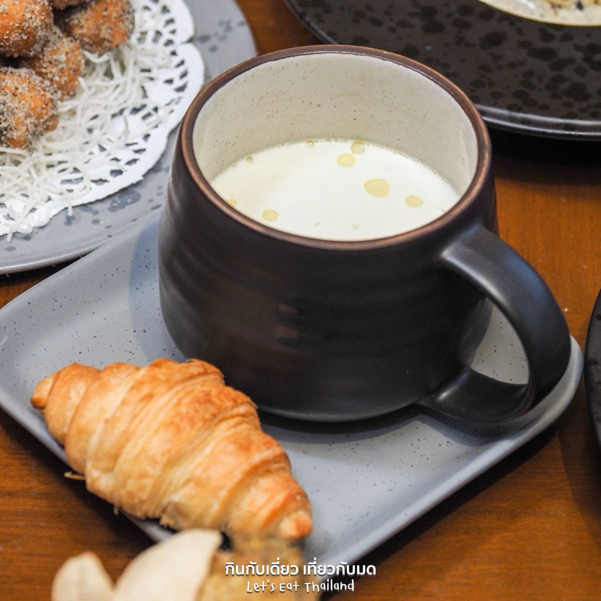 รูป The Emerald Coffee Shop โรงแรม ดิ เอมเมอรัลด์