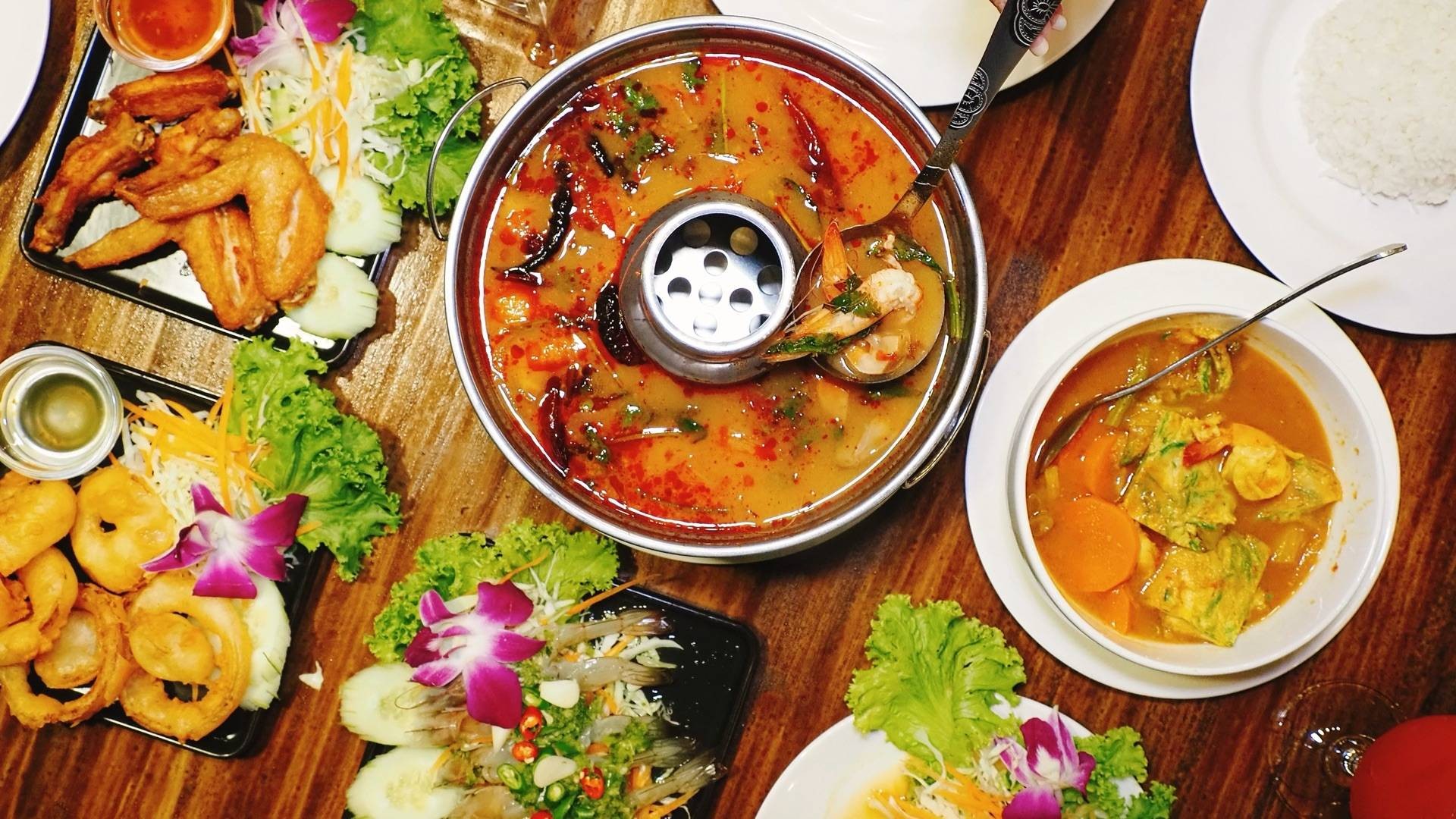 Route XYZ - รูท เอ็กซ์วายซี - สั่งอาหารเดลิเวอรี | Wongnai x LINE MAN