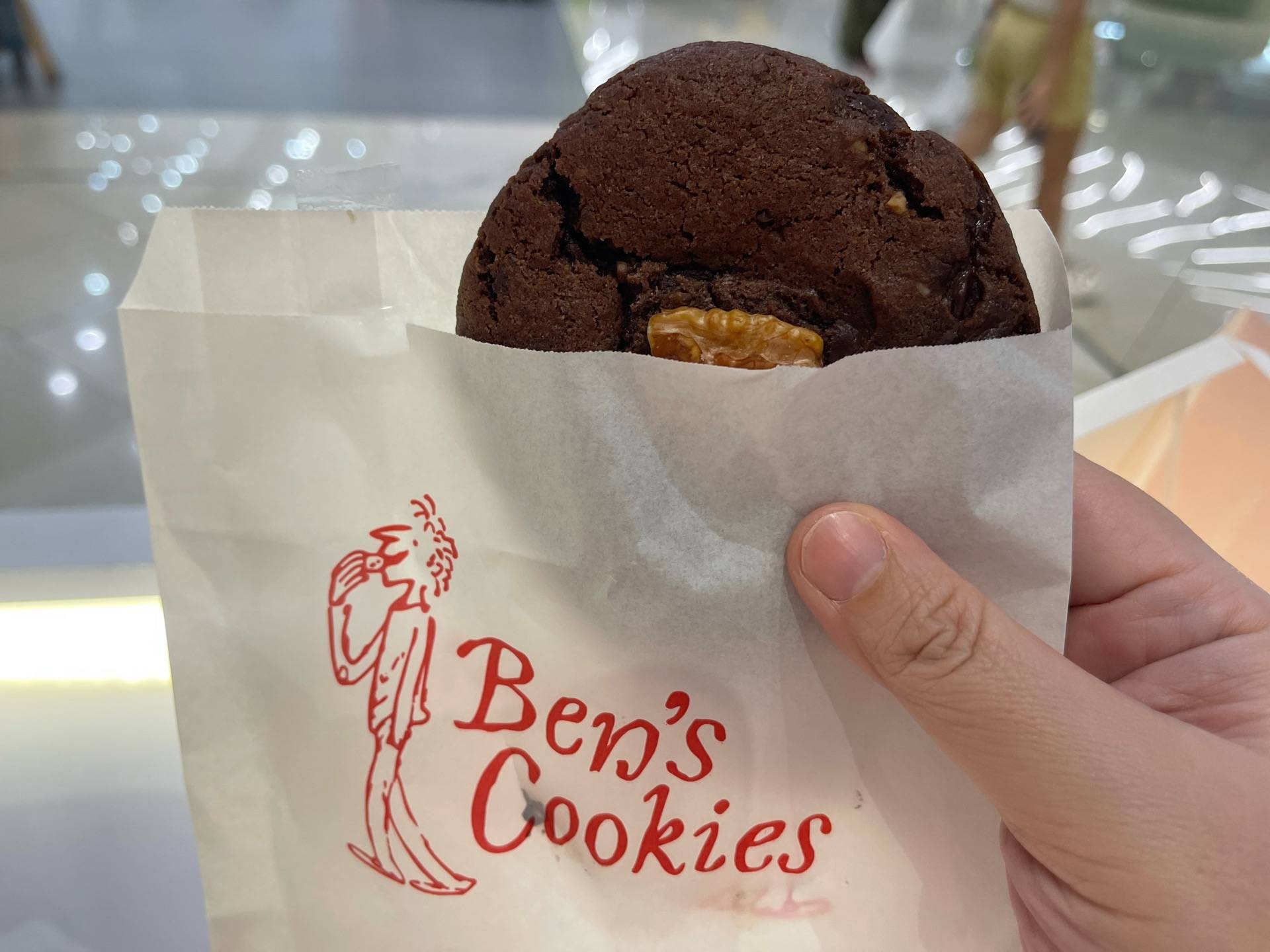 รีวิว Ben's Cookies เมกาบางนา - ซอฟท์คุกกี้ไส้เยิ้ม