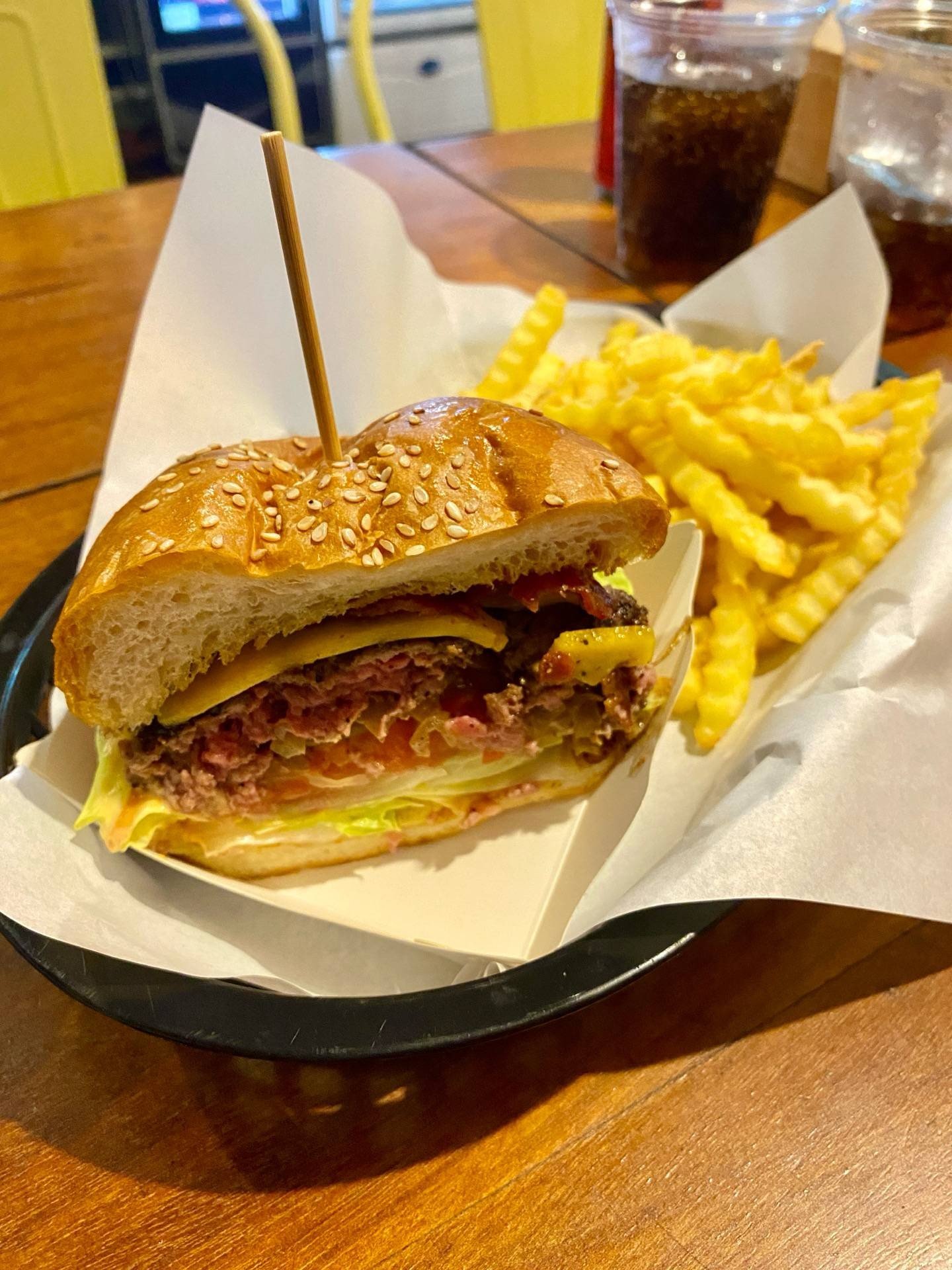 รีวิว DANIEL THAIGER BURGER ศูนย์วิจัย - ร้านเบอร์เกอร์สด
