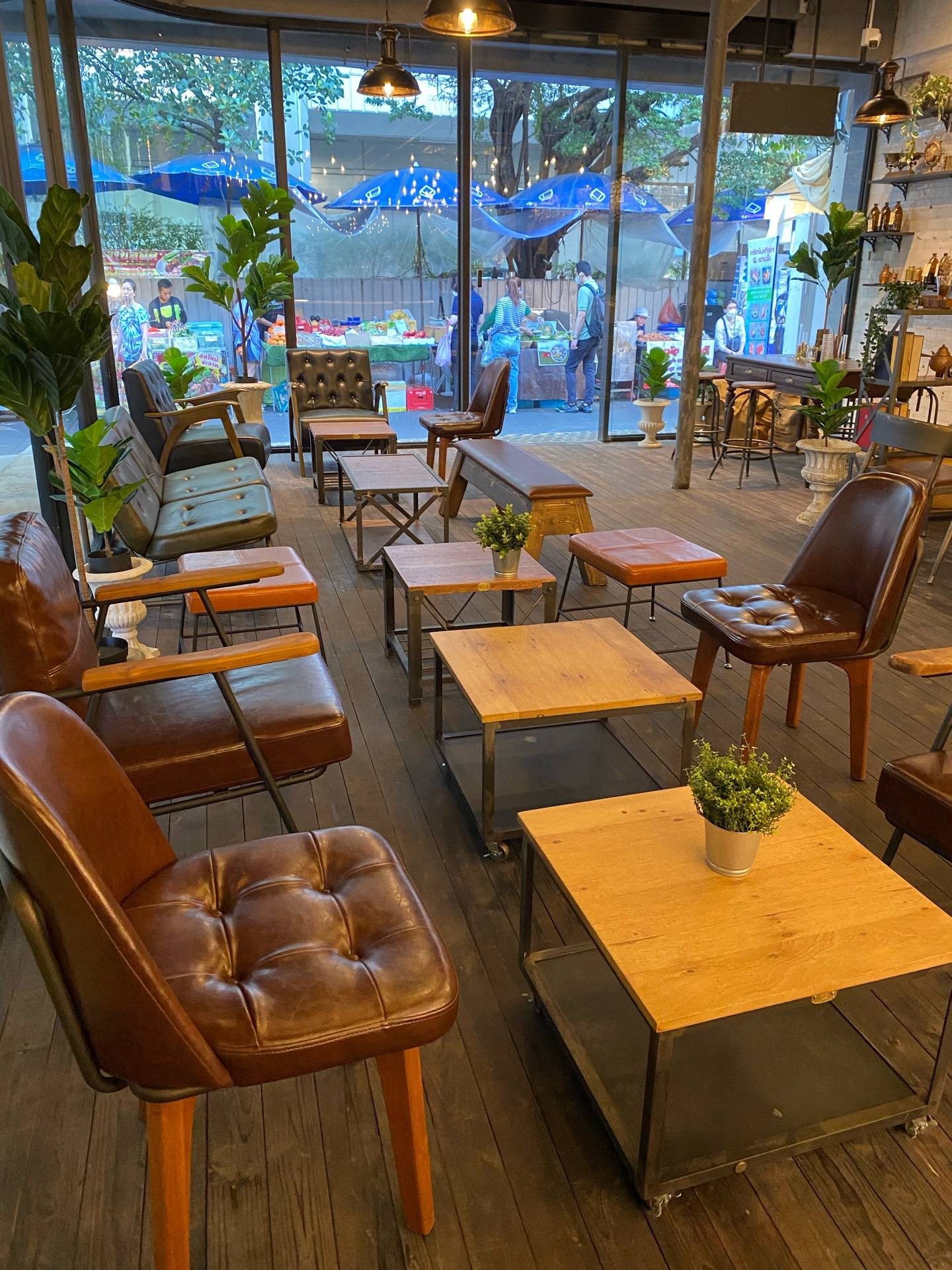 รูป Beans Coffee Roaster Silom